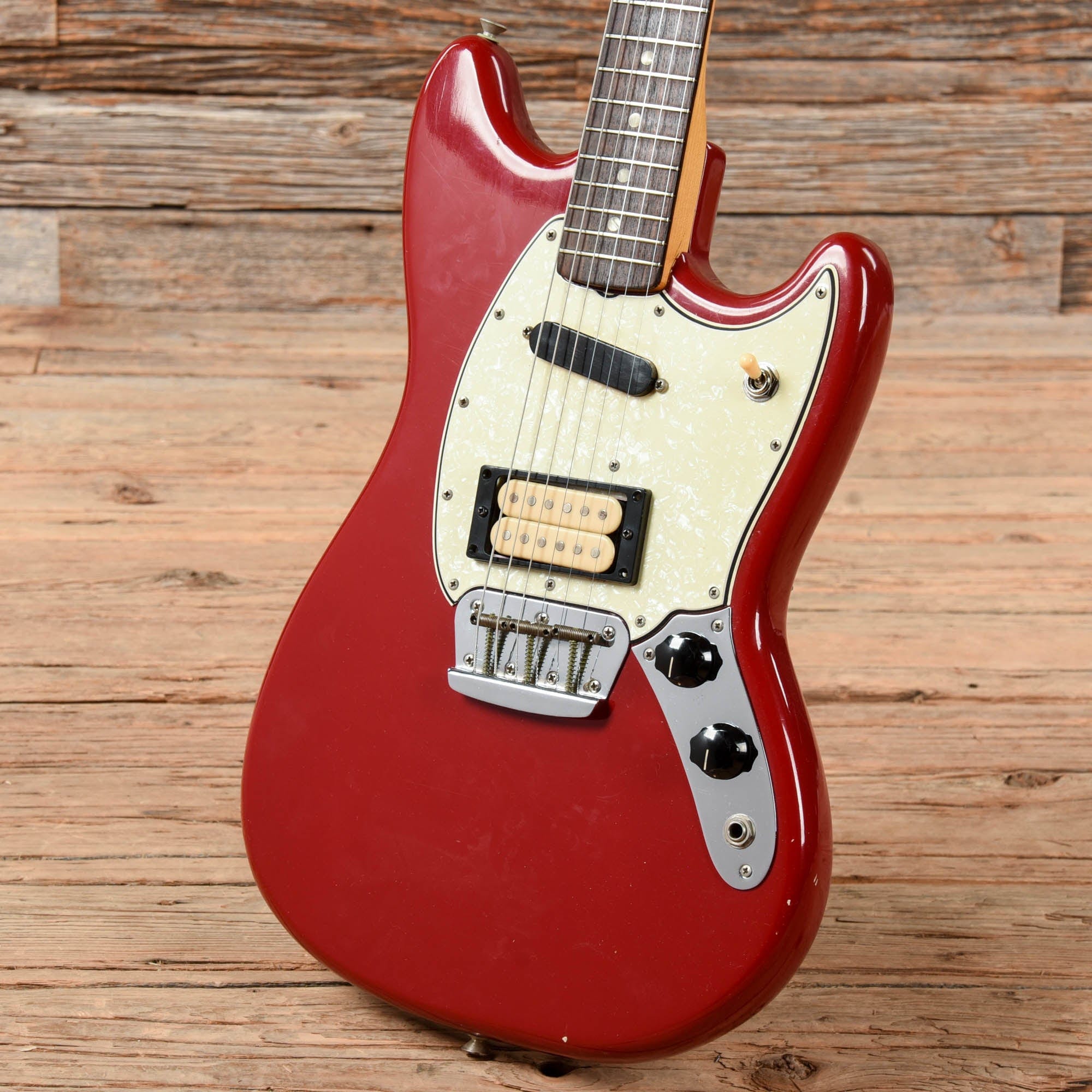 Fender Musicmaster II Red 1966 – Chicago Music Exchange