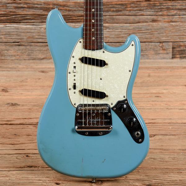 Fender Mustang Daphne Blue 1966 – Chicago Music Exchange