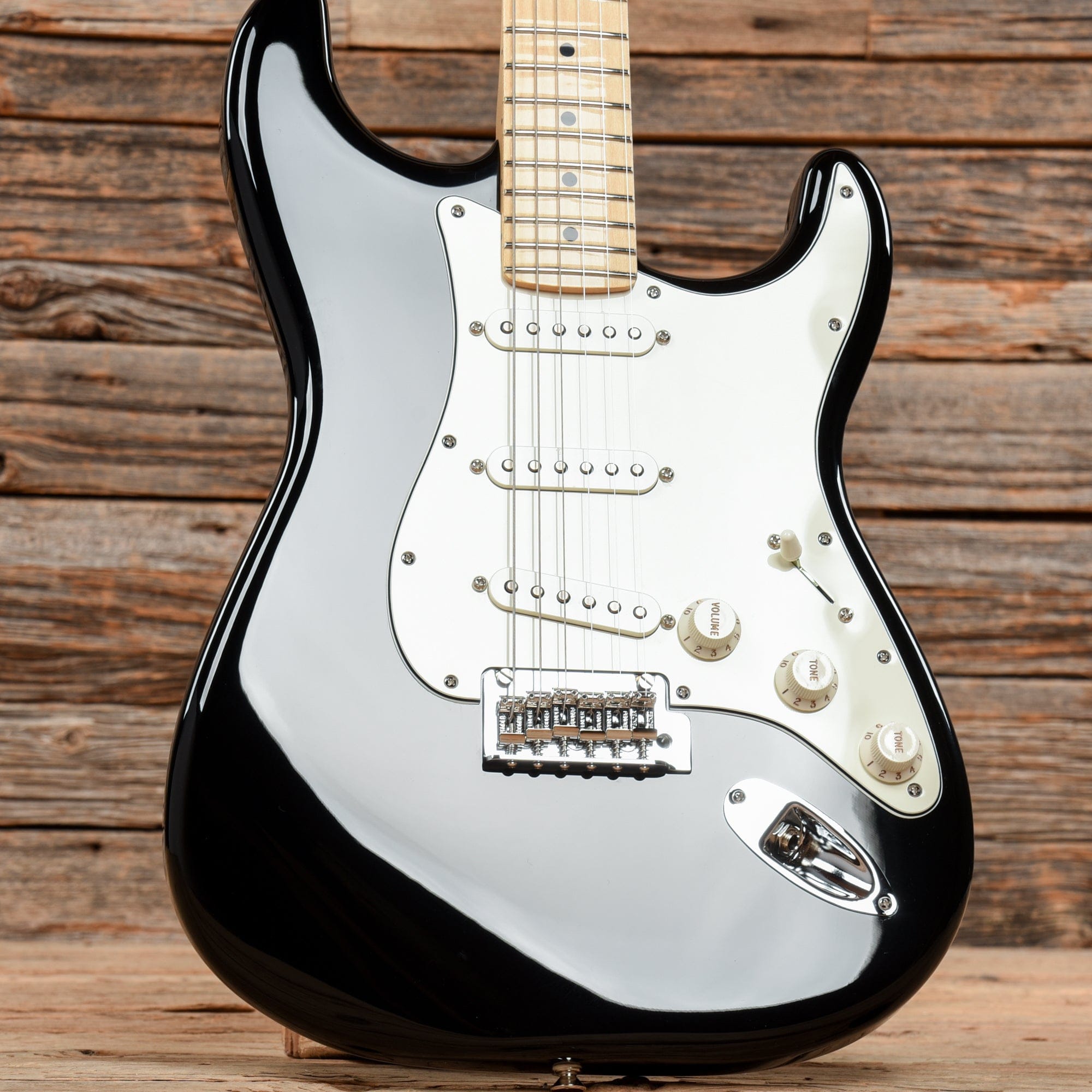 Fender Player Stratocaster Black – Chicago Music Exchange