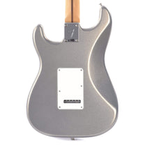 Fender Player Stratocaster Silver – Chicago Music Exchange
