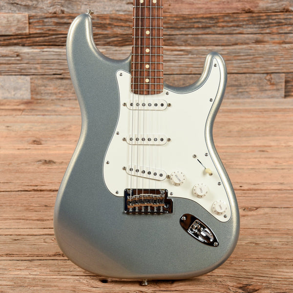 Fender Player Stratocaster Silver 2020 – Chicago Music Exchange