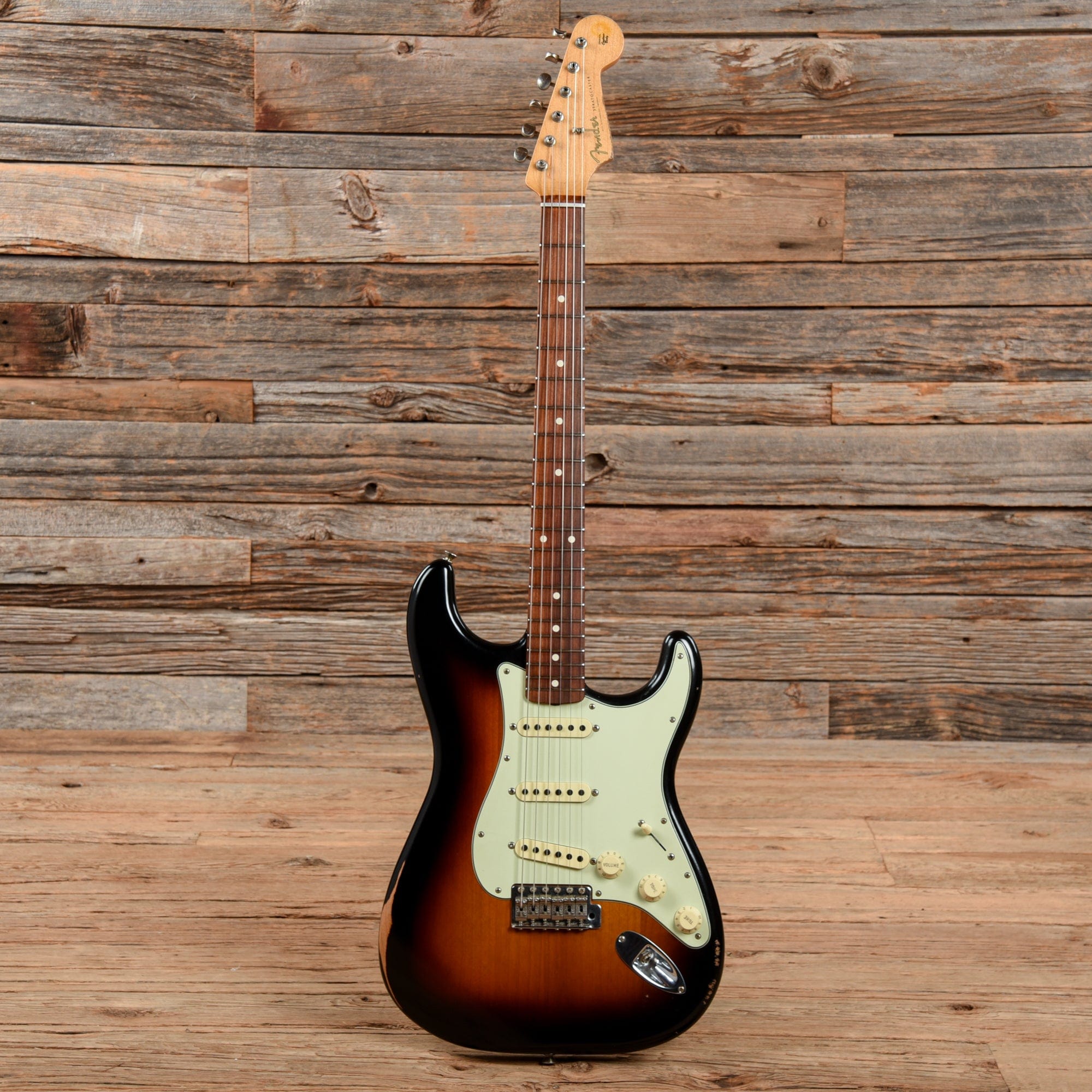Fender Road Worn '60s Stratocaster Sunburst 2018 – Chicago Music Exchange