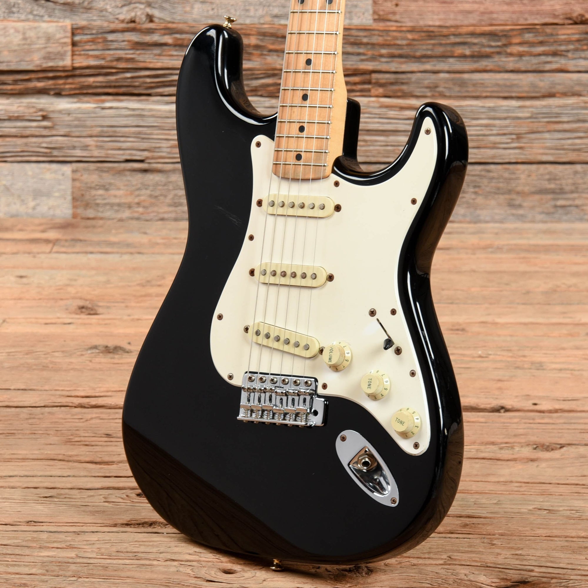 Fender "Squier Series" Standard Stratocaster MIJ Black 1996 – Chicago ...
