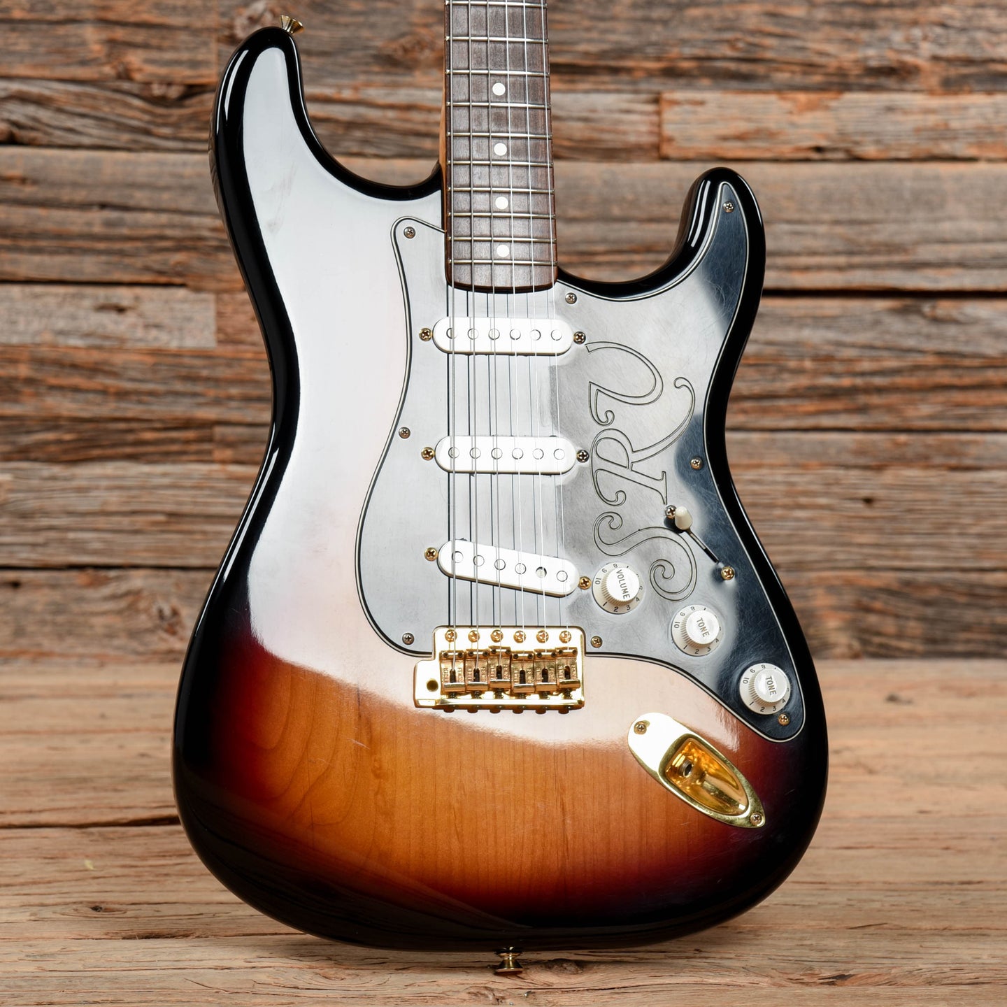 Fender SRV Signature Strat Sunburst 2005 – Chicago Music Exchange