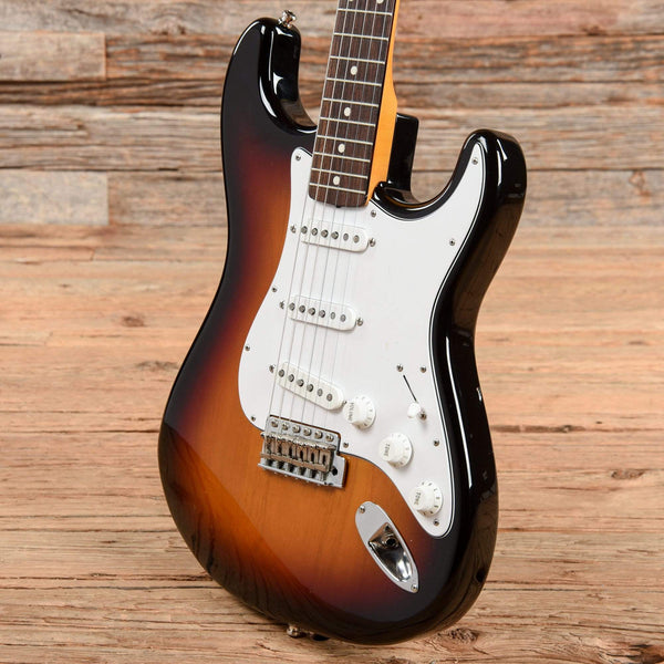 Fender ST-62 Stratocaster Sunburst – Chicago Music Exchange