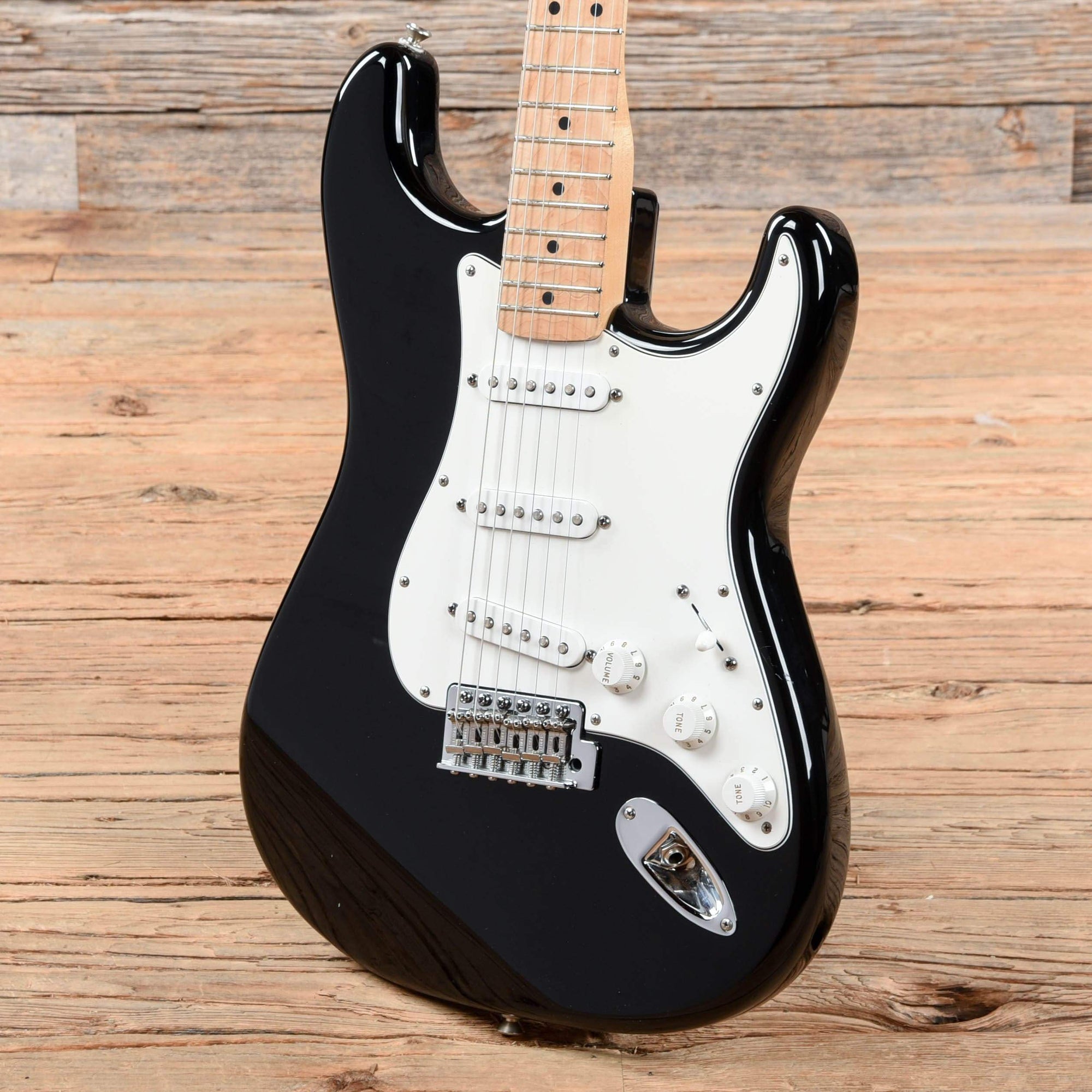 Fender Standard Stratocaster Black 2006 Chicago Music Exchange