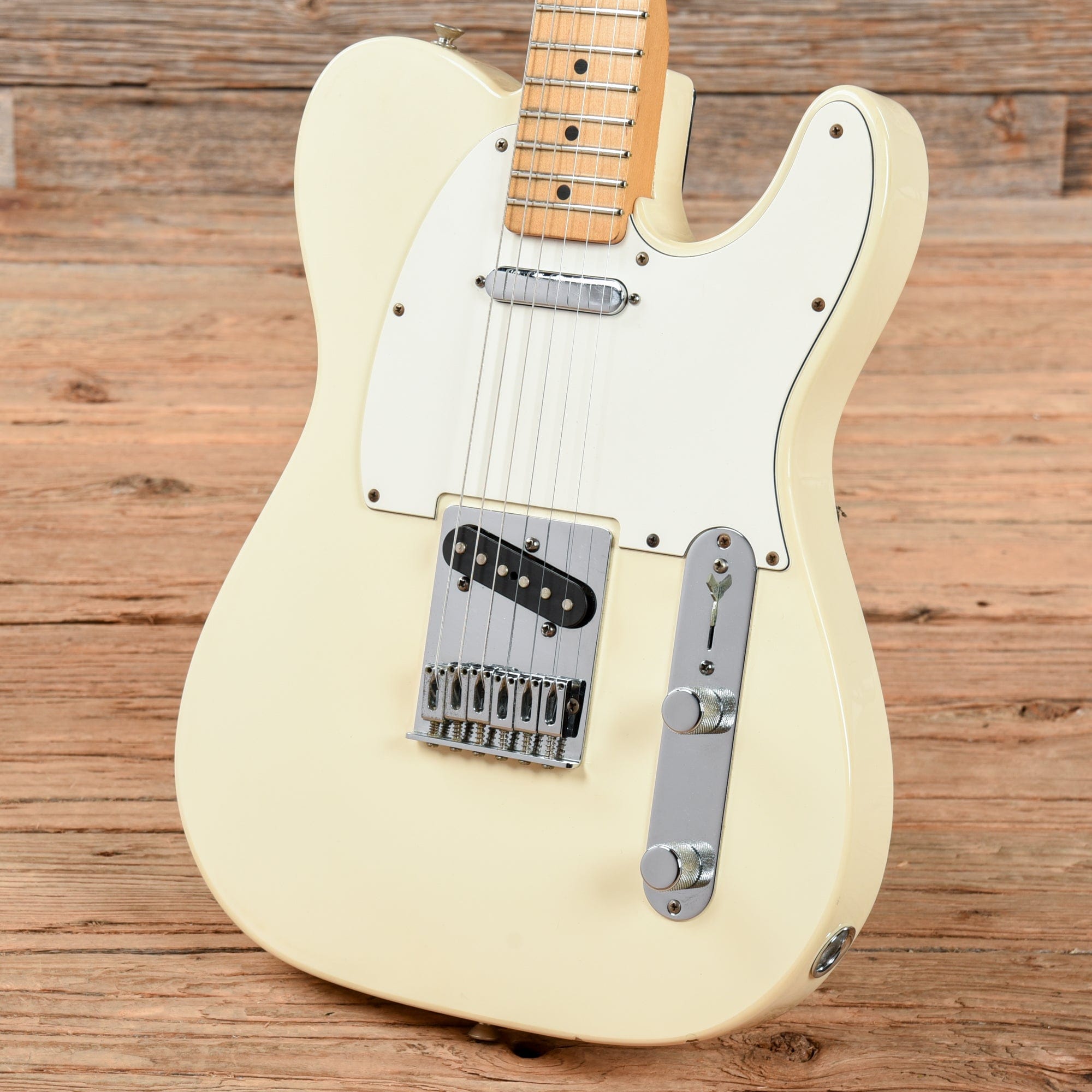 Fender Standard Telecaster White 2009 – Chicago Music Exchange