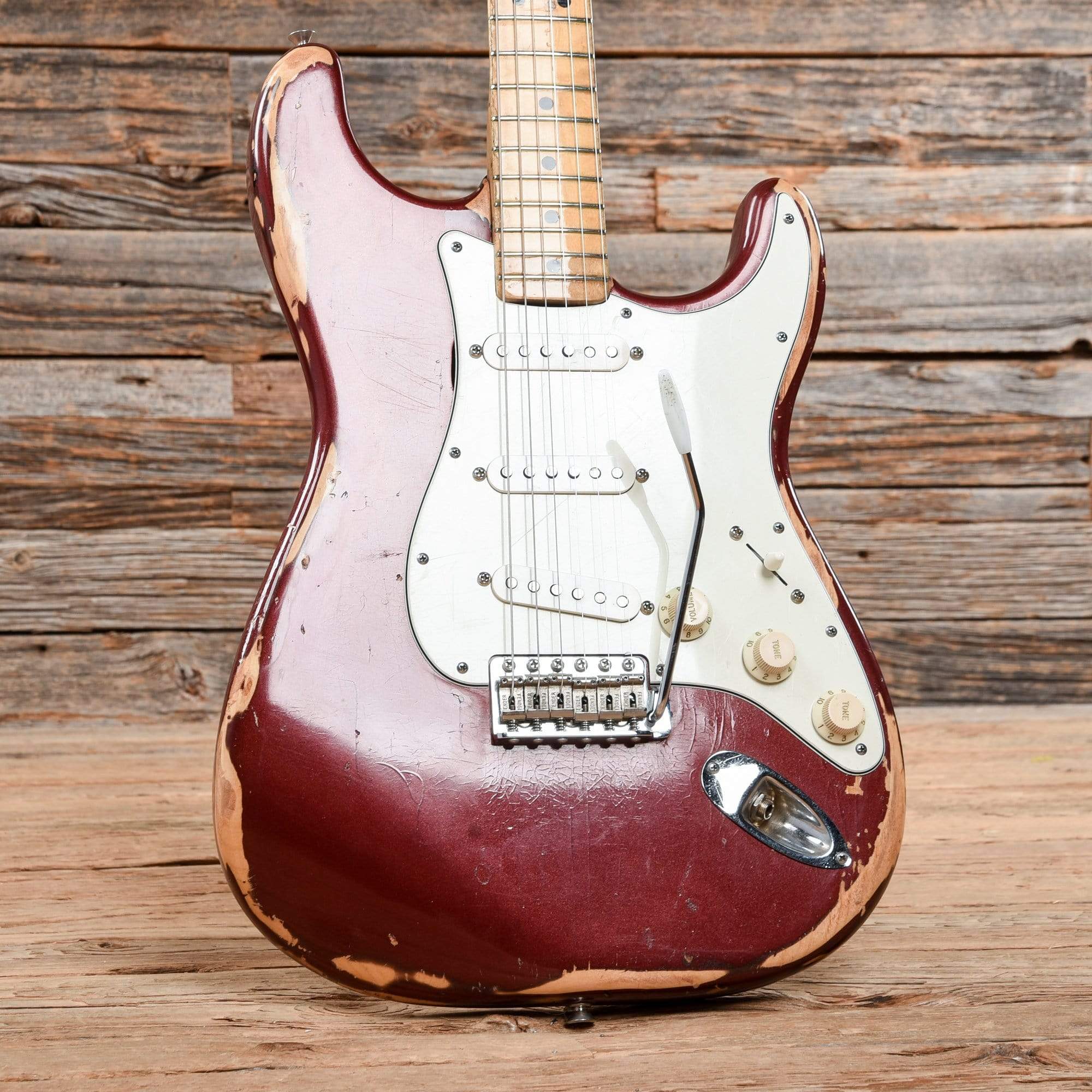 Fender Stratocaster Candy Apple Red Refin 1975 – Chicago Music Exchange