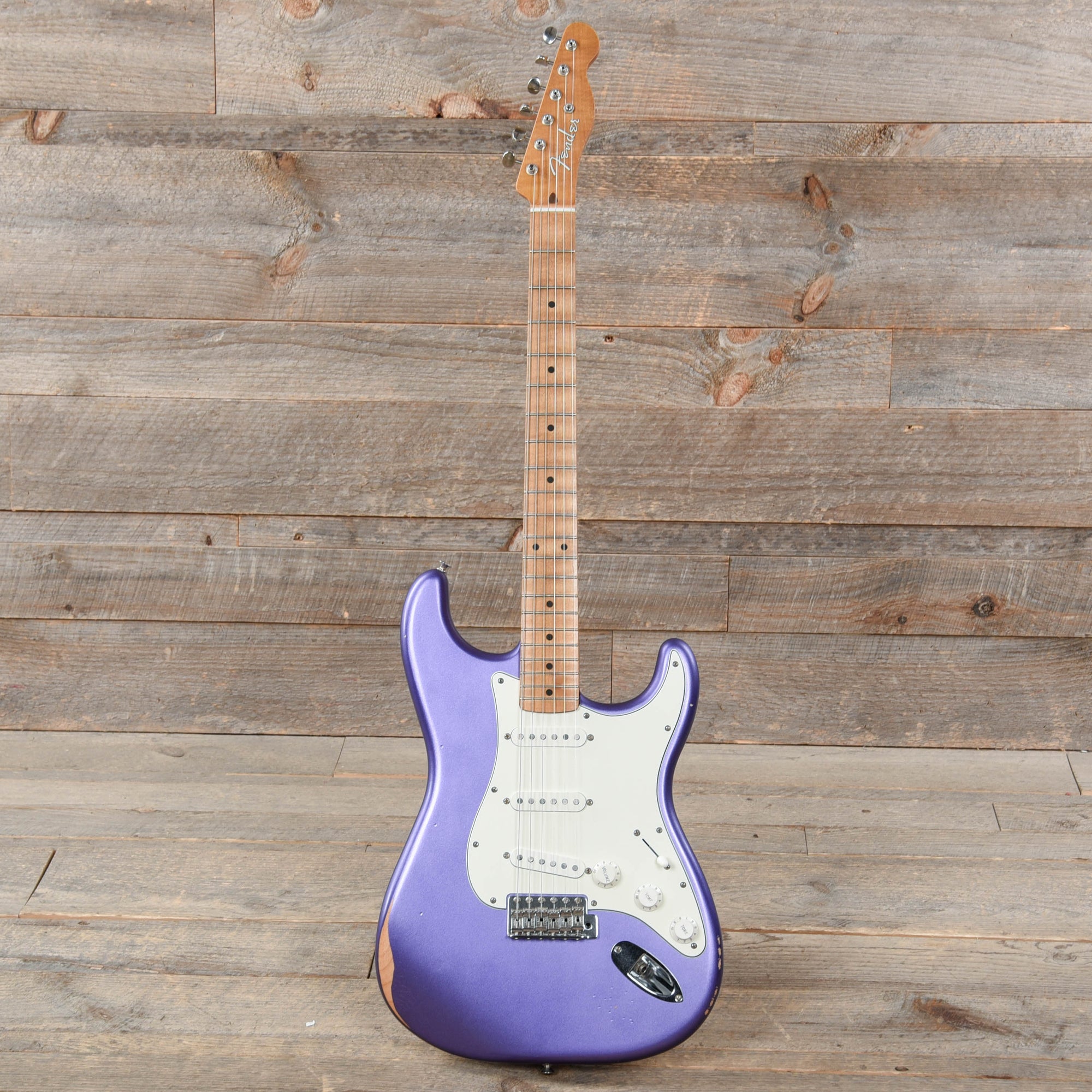 Fender Vintera Road Worn Mischief Maker Stratocaster Metallic Purple w ...