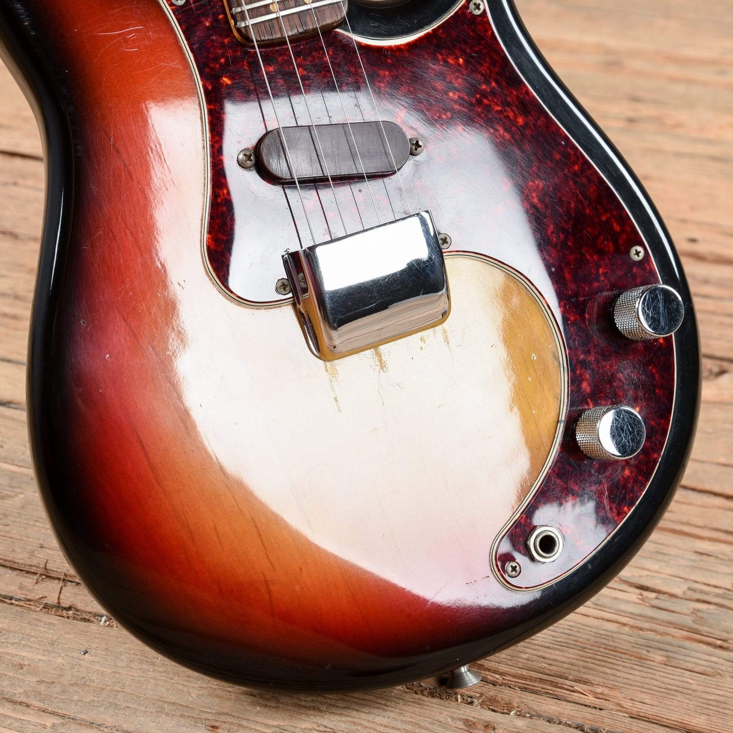 Fender Mandocaster Sunburst 1964 – Chicago Music Exchange