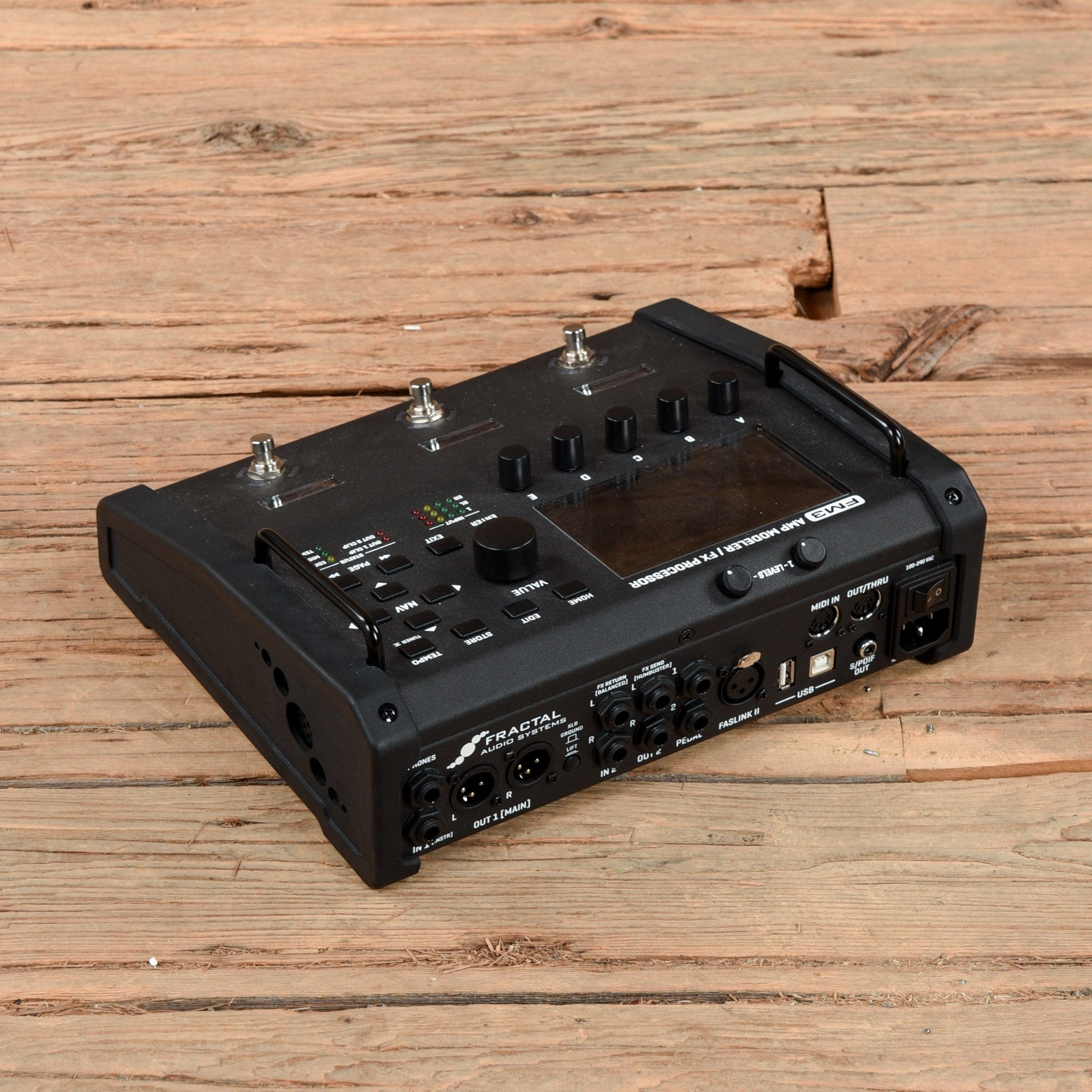 Fractal Audio Systems FM3 Amp Modeler/FX Processor – Chicago Music Exchange