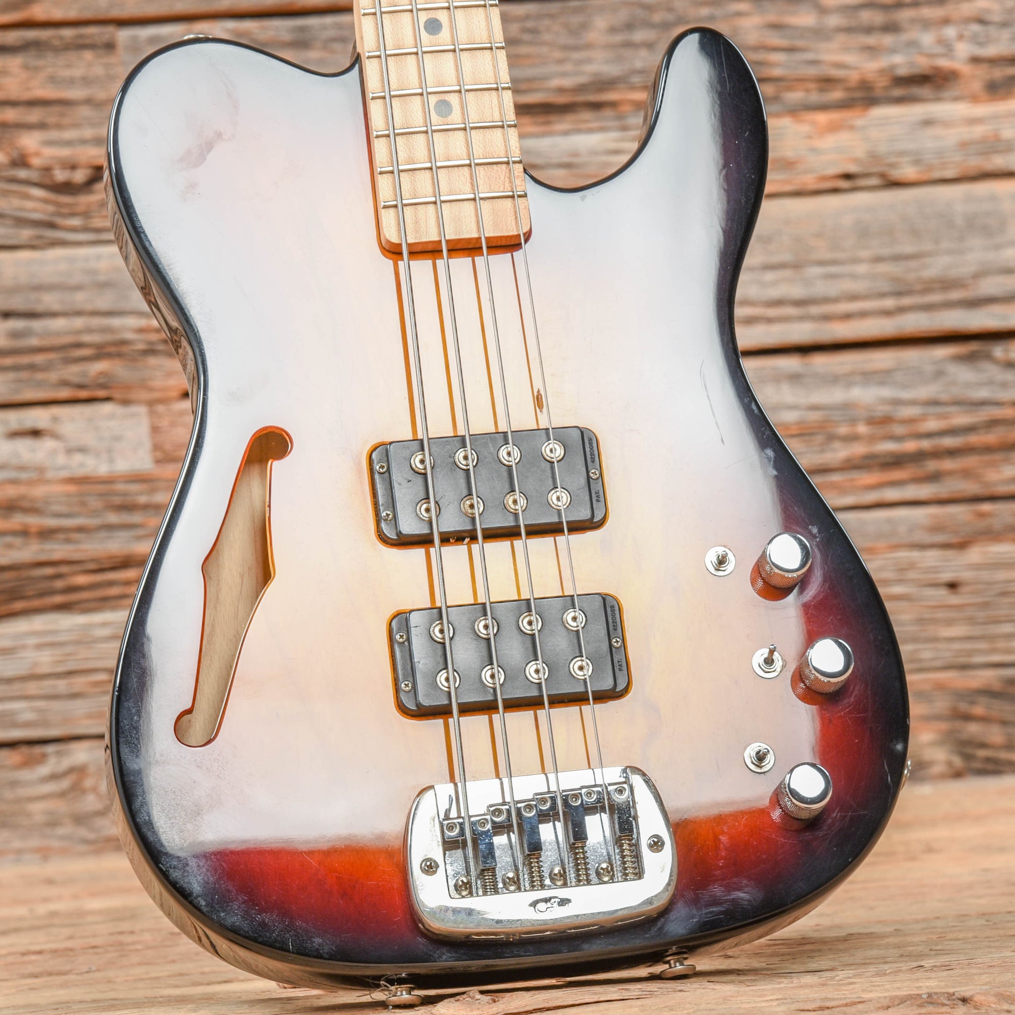 G&L ASAT Bass Semi-Hollow 3-Color Sunburst – Chicago Music Exchange