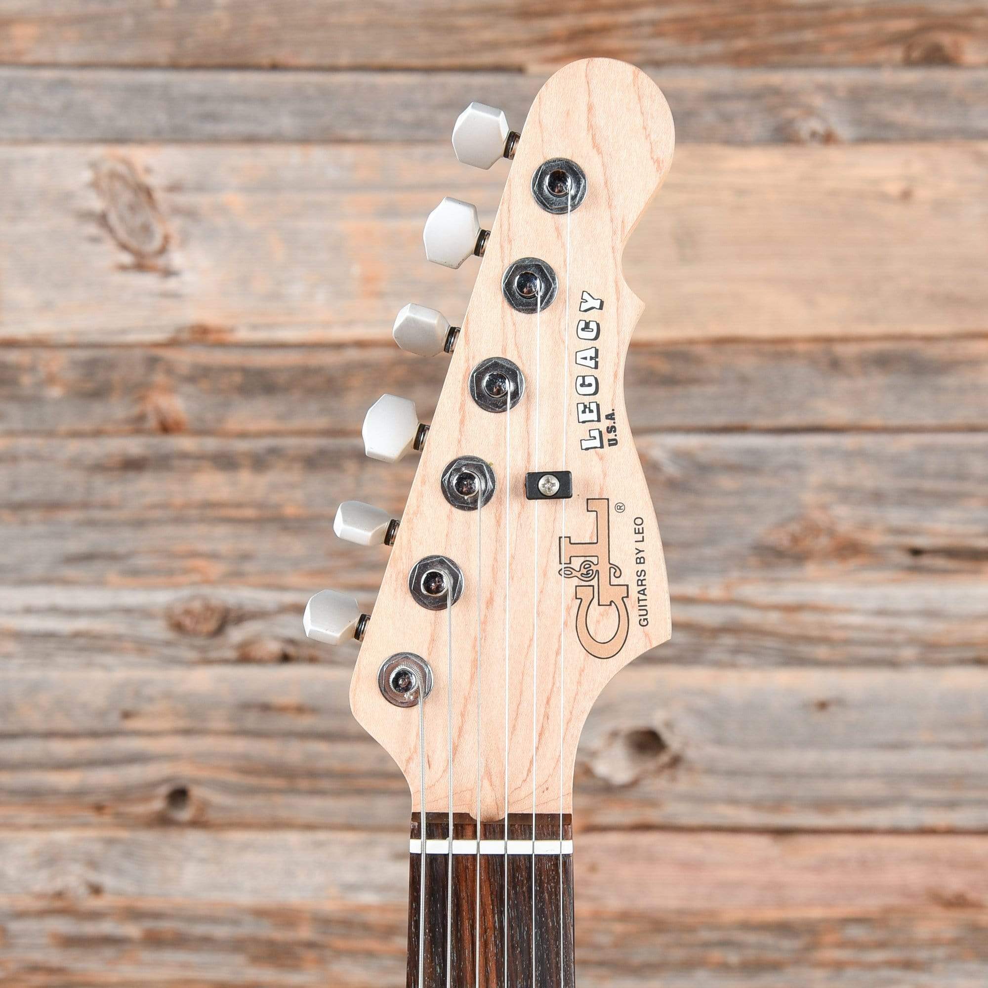 G&L Legacy Deluxe HSS Honeyburst 2005 – Chicago Music Exchange