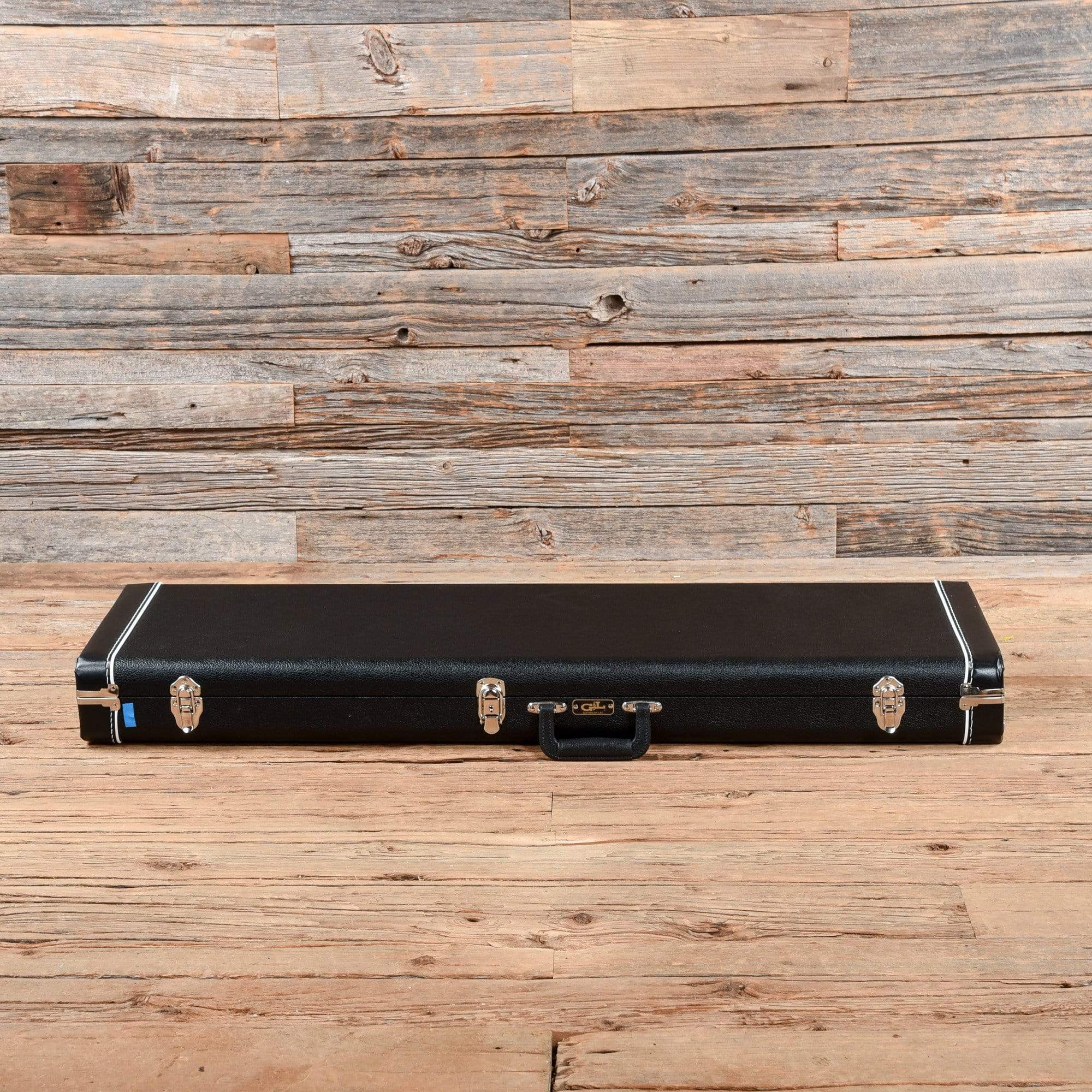 G&L Legacy Sonic Blue Nitro 2016 – Chicago Music Exchange