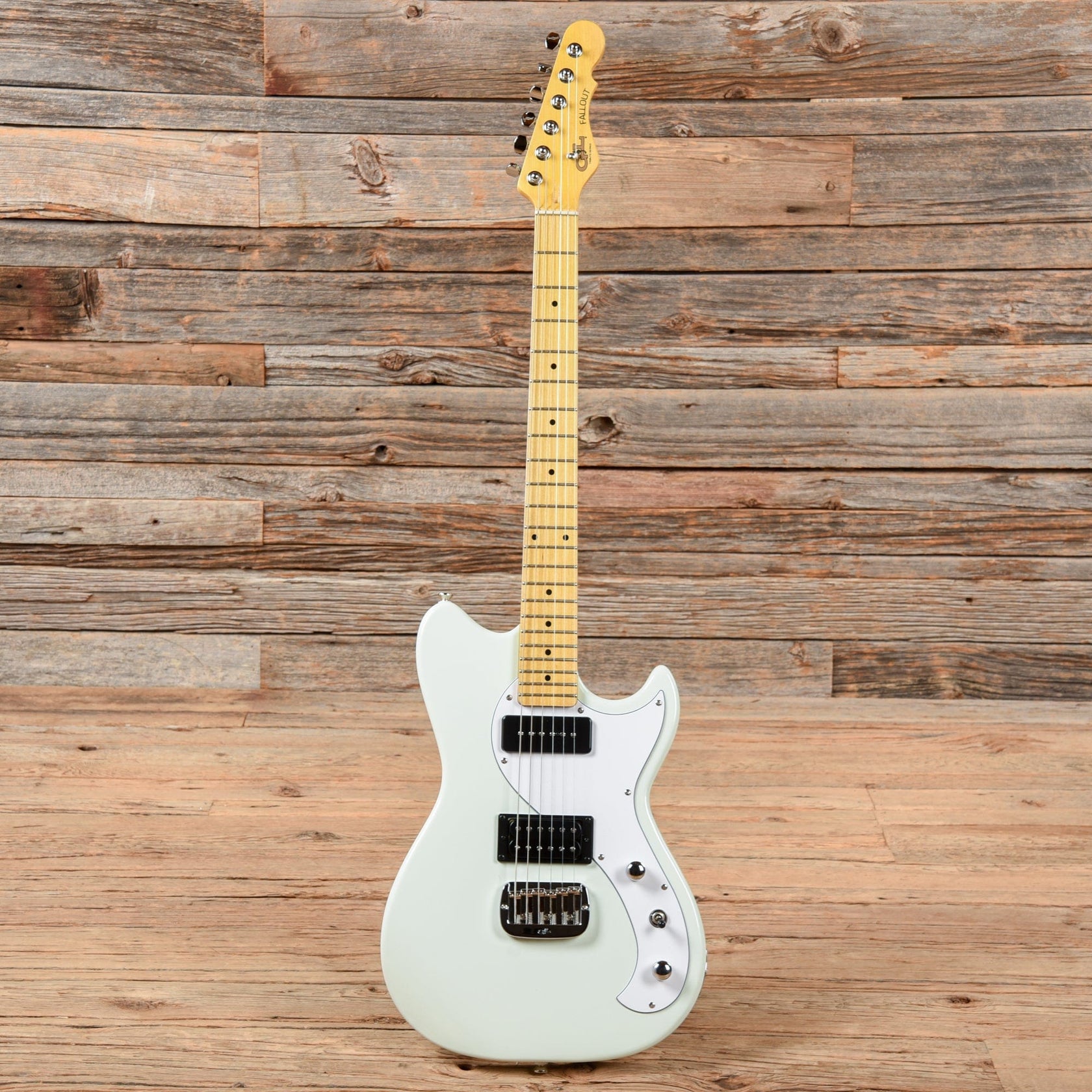 G&L Tribute Series Fallout White 2021 – Chicago Music Exchange