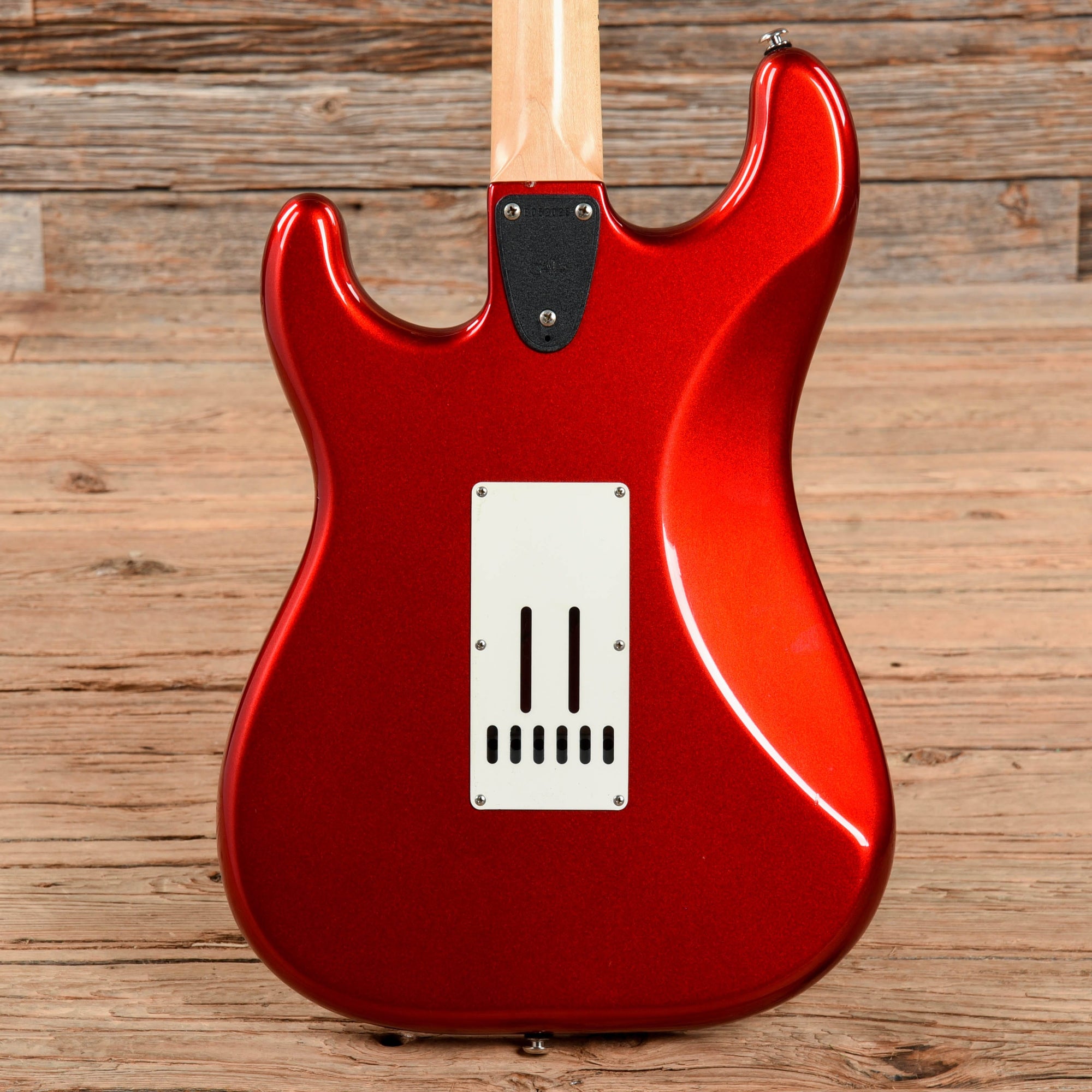 G&L USA Legacy Red – Chicago Music Exchange