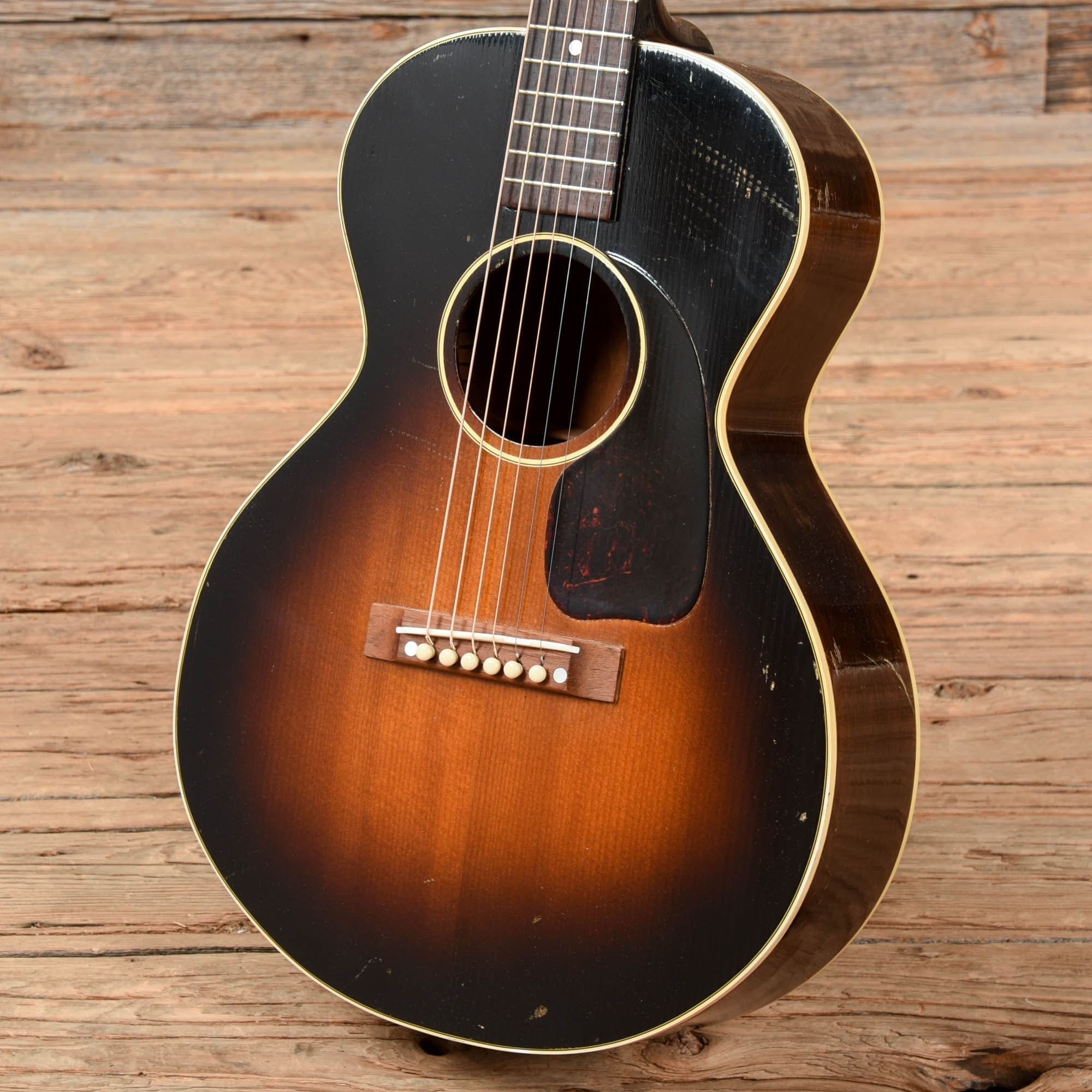 Gibson LG-2 3/4 Sunburst 1950 – Chicago Music Exchange