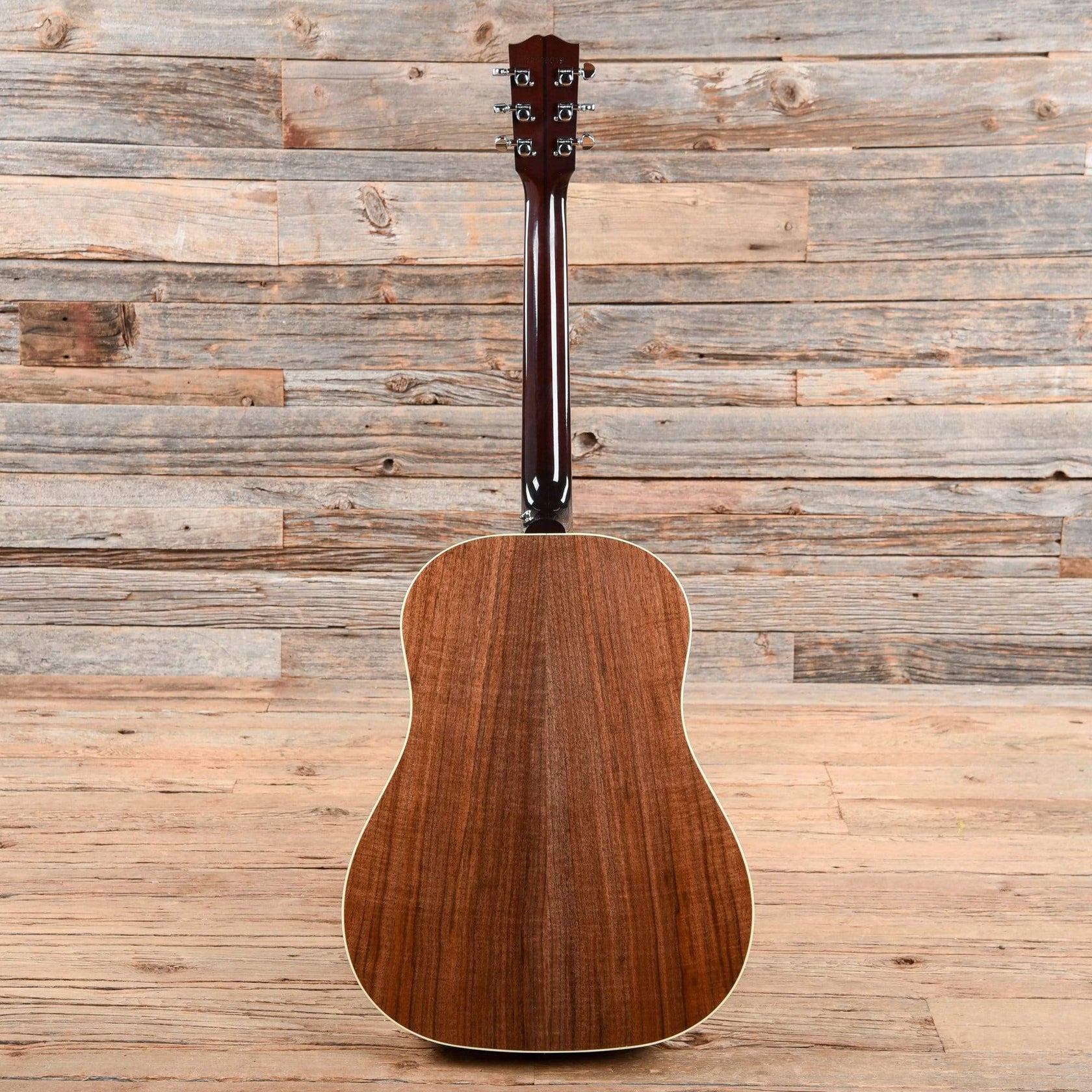 Gibson Montana J-15 Walnut Burst 2018 – Chicago Music Exchange