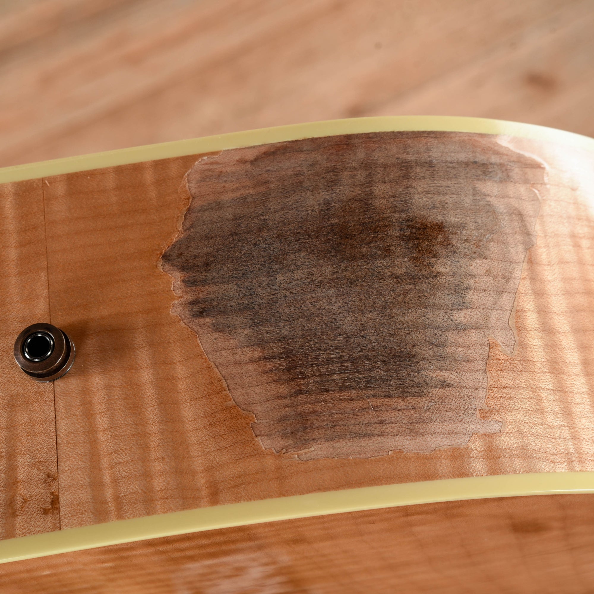 Gibson Custom Advanced Jumbo Flamed Maple Natural – Chicago Music Exchange