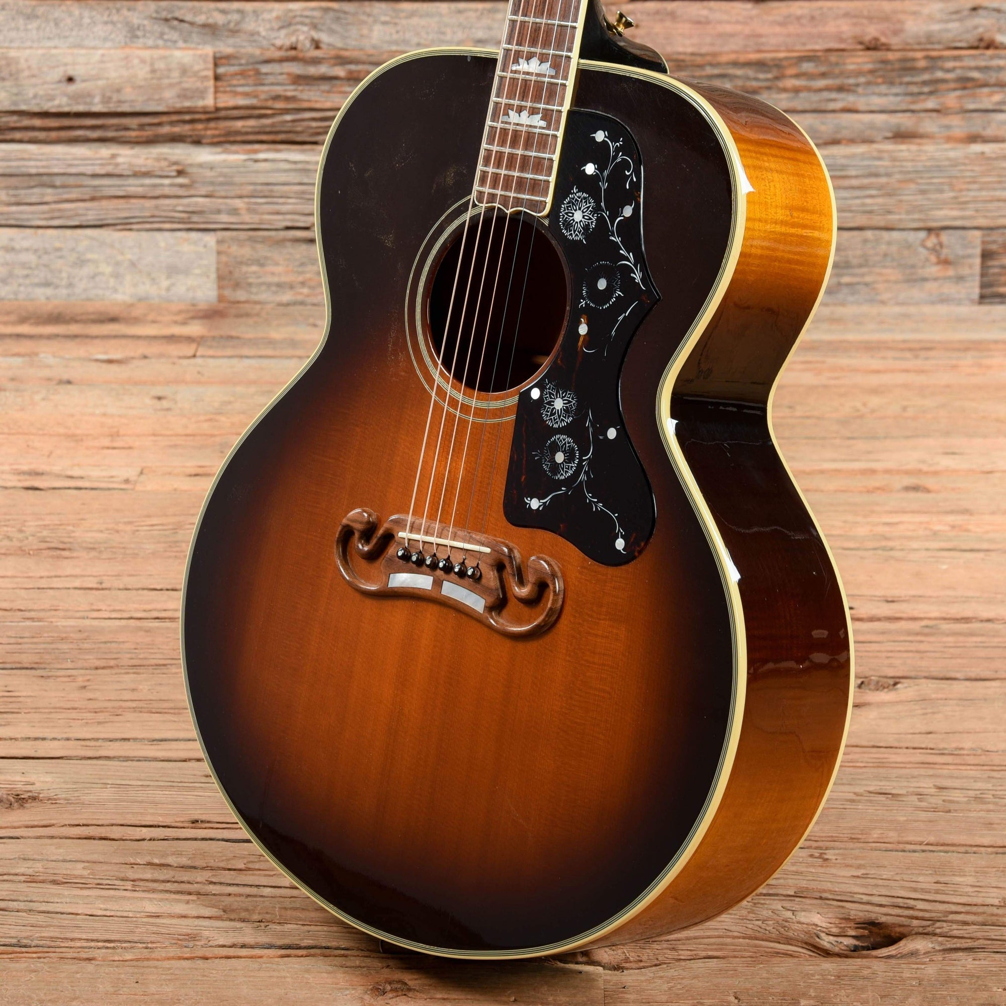 Gibson J-200 Sunburst 1991 – Chicago Music Exchange