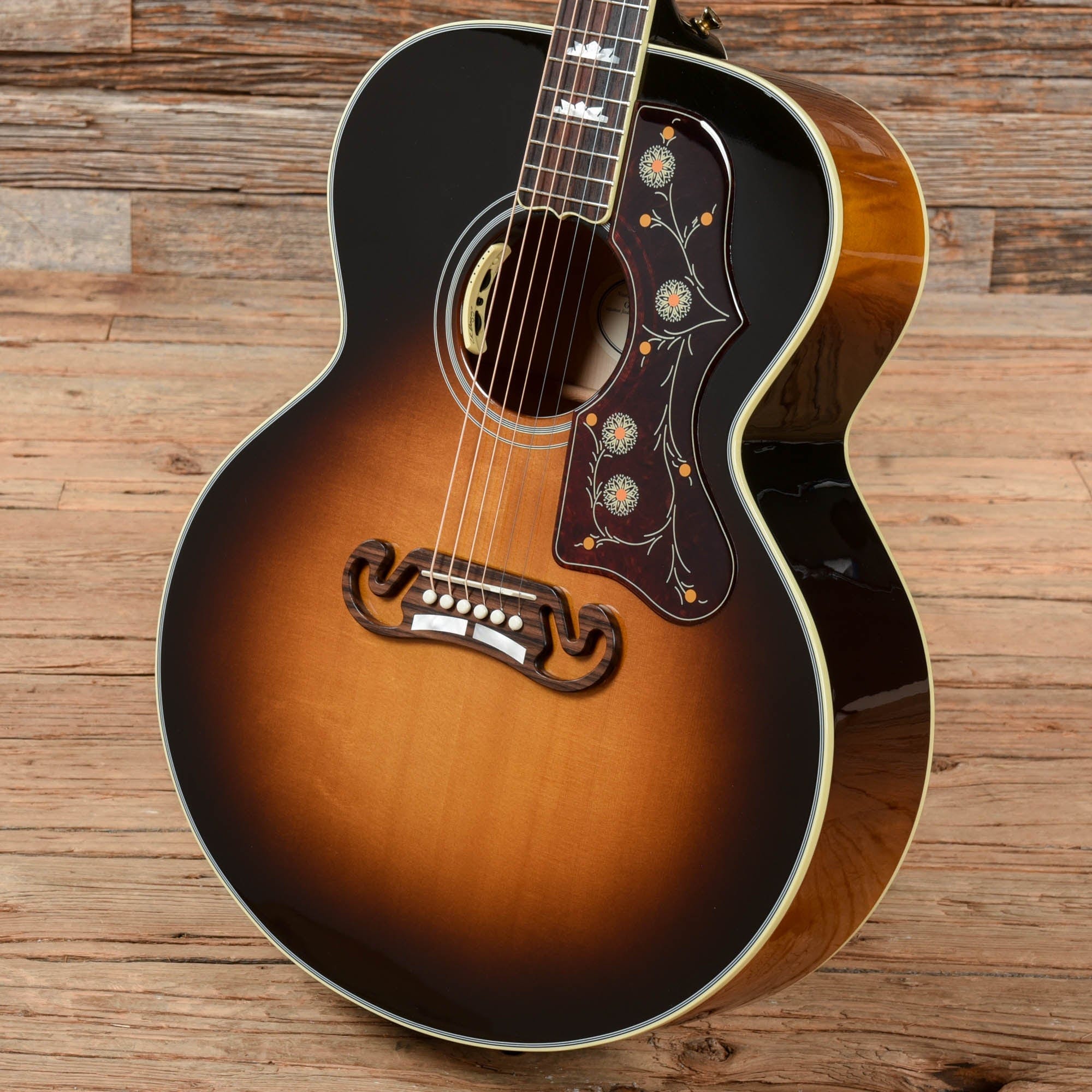 Gibson SJ-200 Standard Sunburst 2019 – Chicago Music Exchange