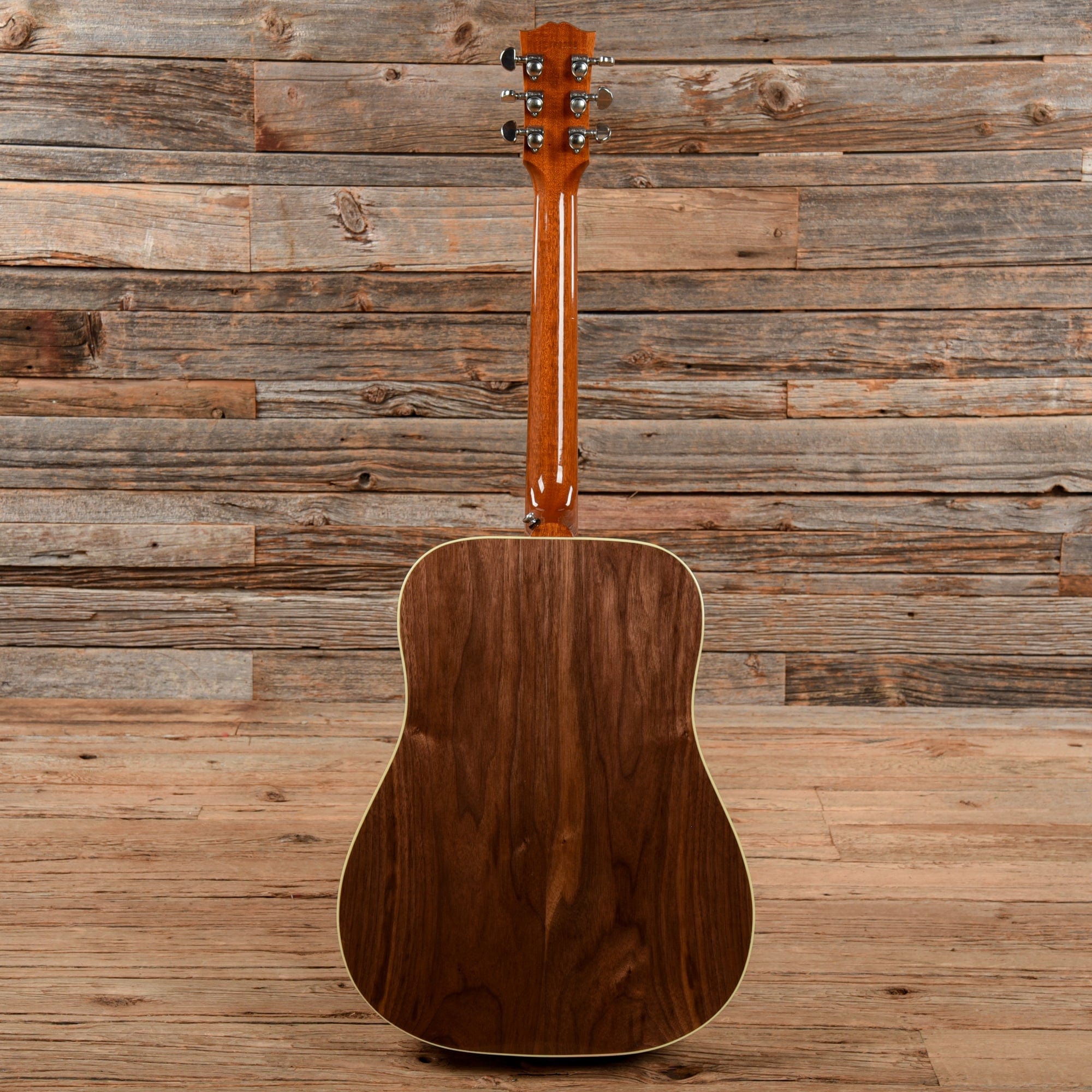 Gibson Hummingbird Studio Walnut Natural 2017 – Chicago Music Exchange