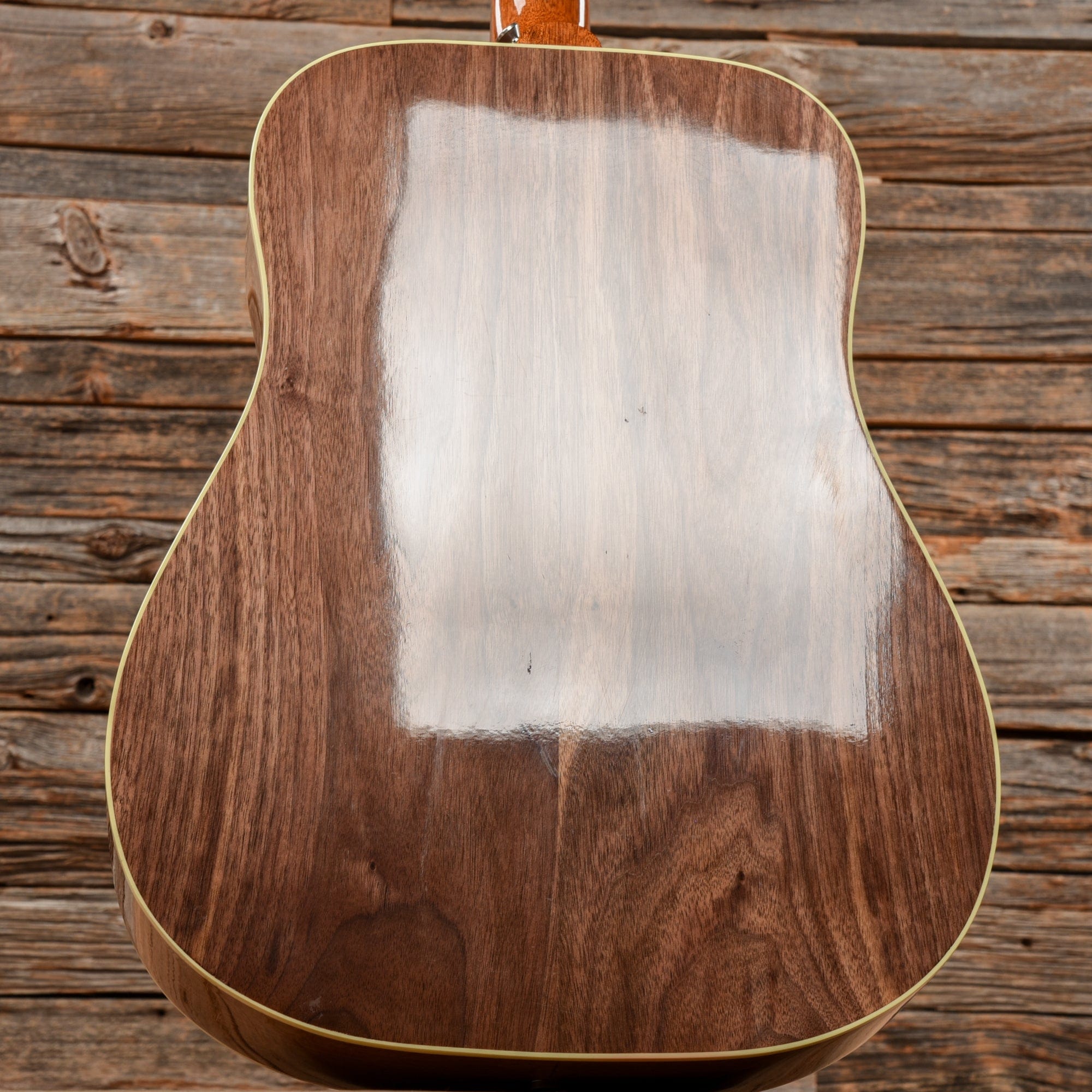 Gibson Hummingbird Studio Walnut Natural 2017 – Chicago Music Exchange