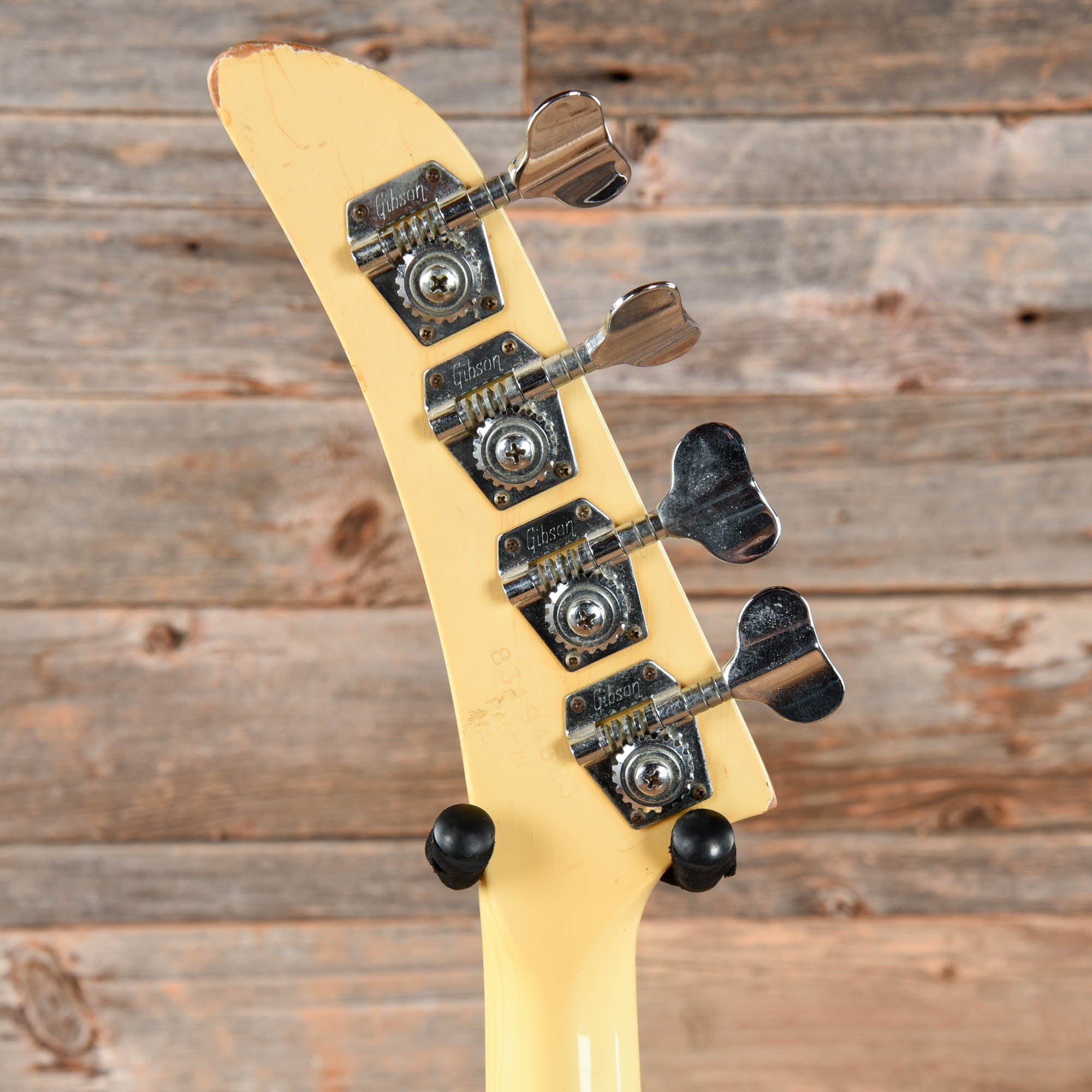 Gibson Explorer Bass Alpine White 1984 – Chicago Music Exchange