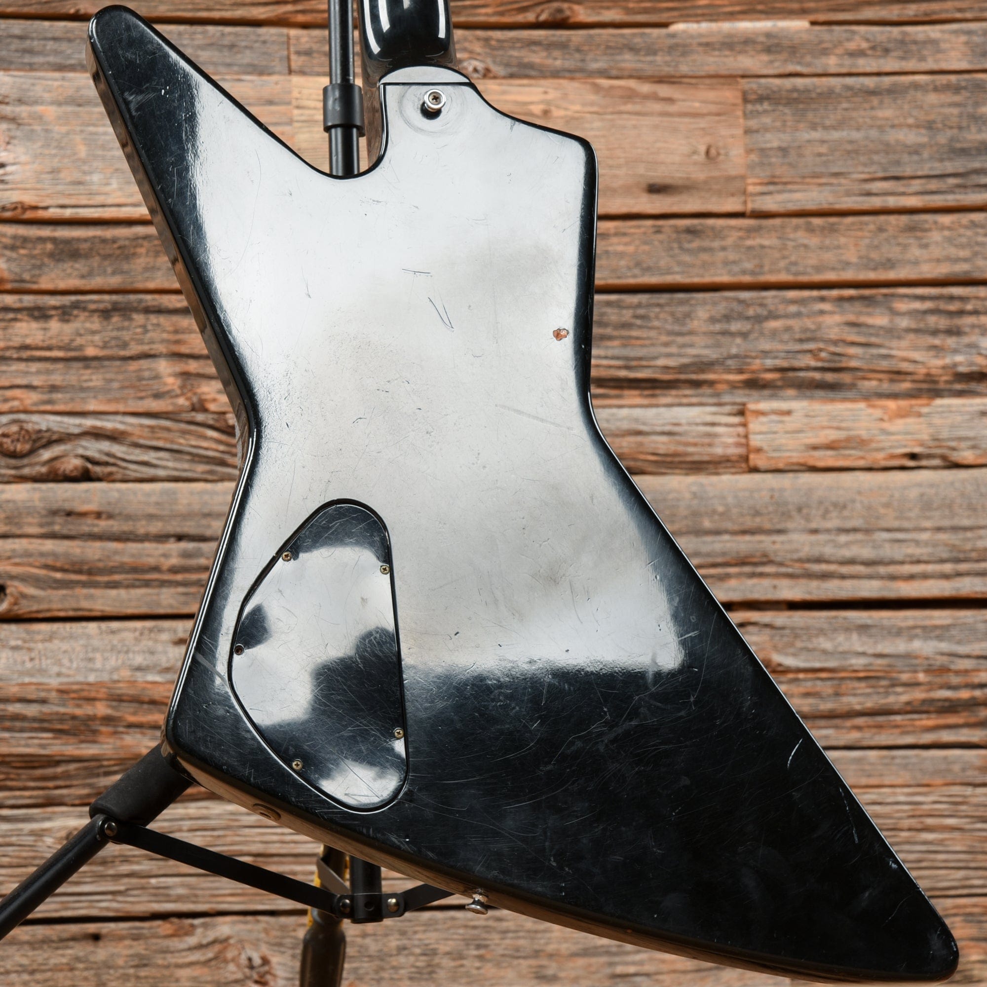 Gibson Explorer Bass Ebony 1986 – Chicago Music Exchange