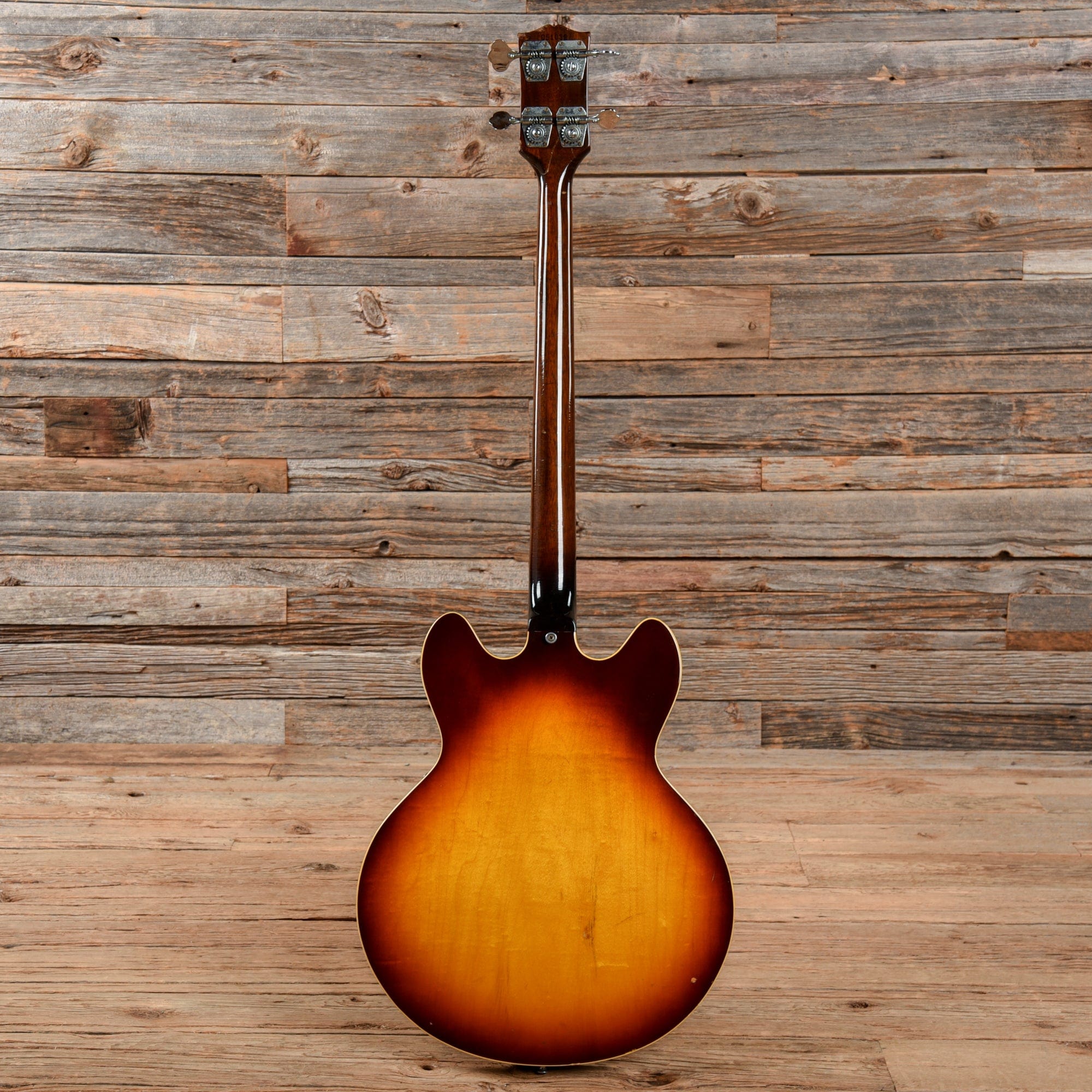 Gibson EB-2 Sunburst 1967 – Chicago Music Exchange