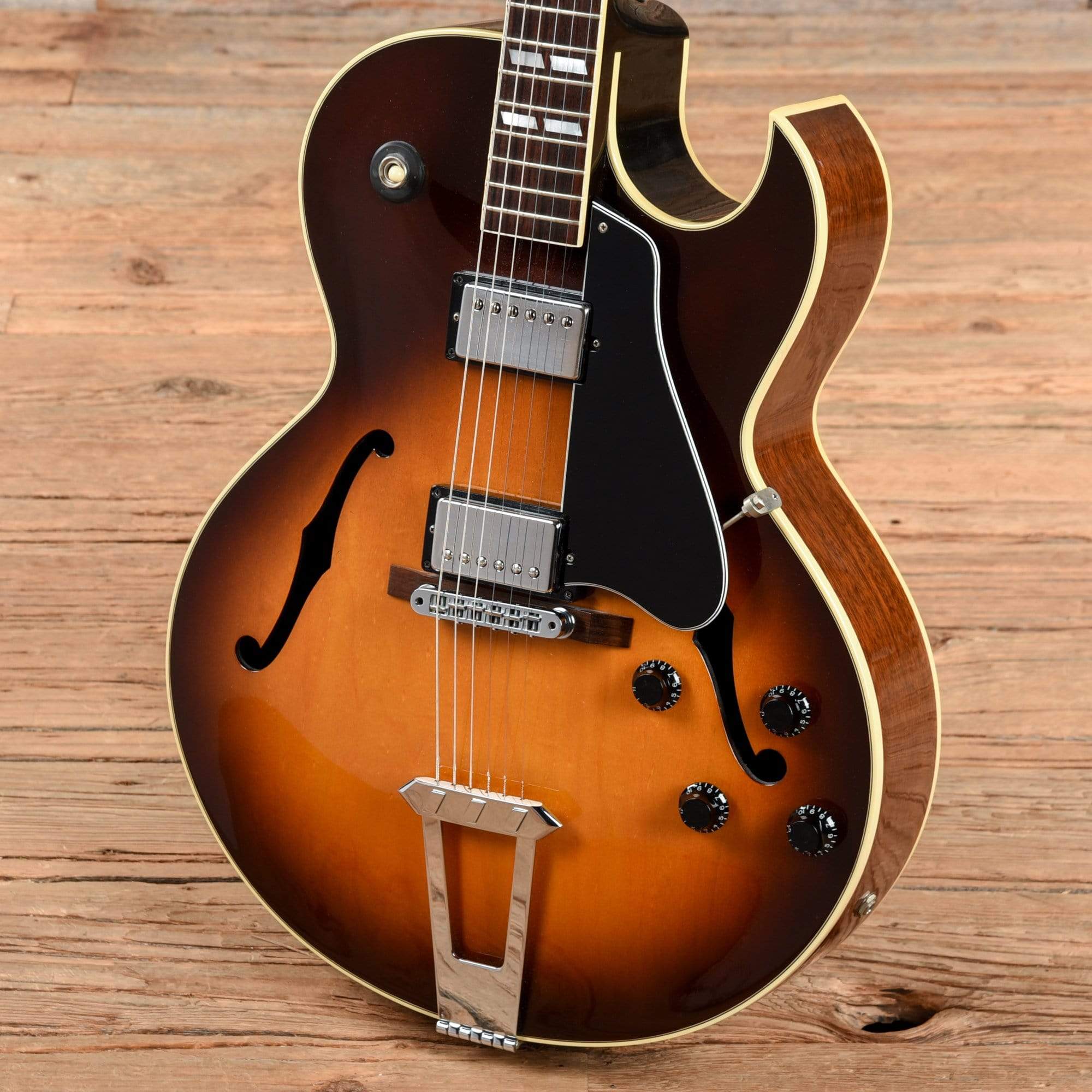 Gibson ES-175 Sunburst 1988 – Chicago Music Exchange