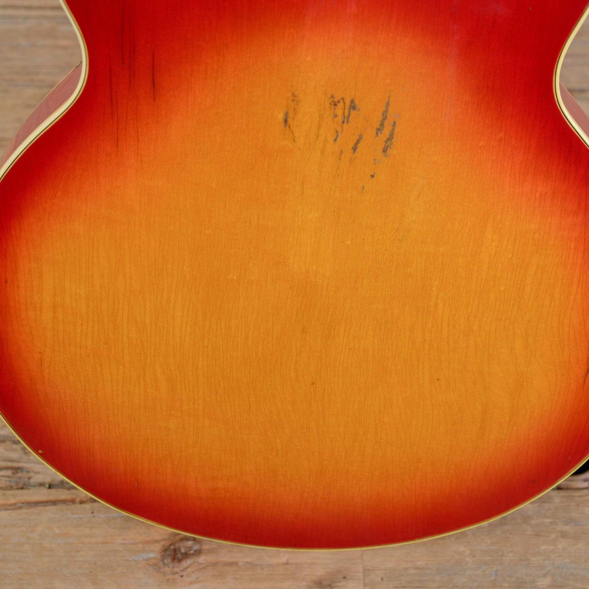 Gibson Trini Lopez Deluxe Sunburst 1967 – Chicago Music Exchange