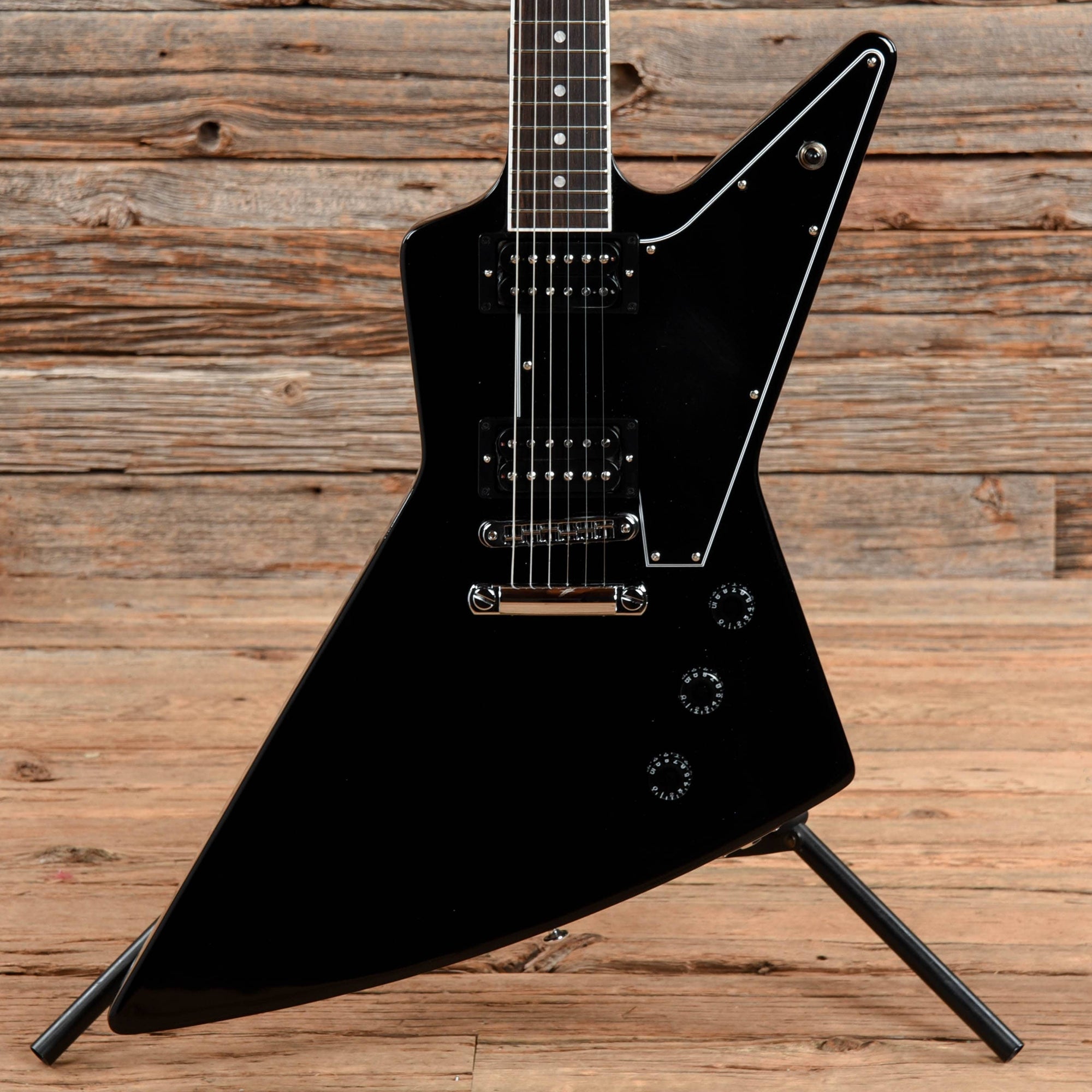 Gibson 70's Explorer Ebony – Chicago Music Exchange