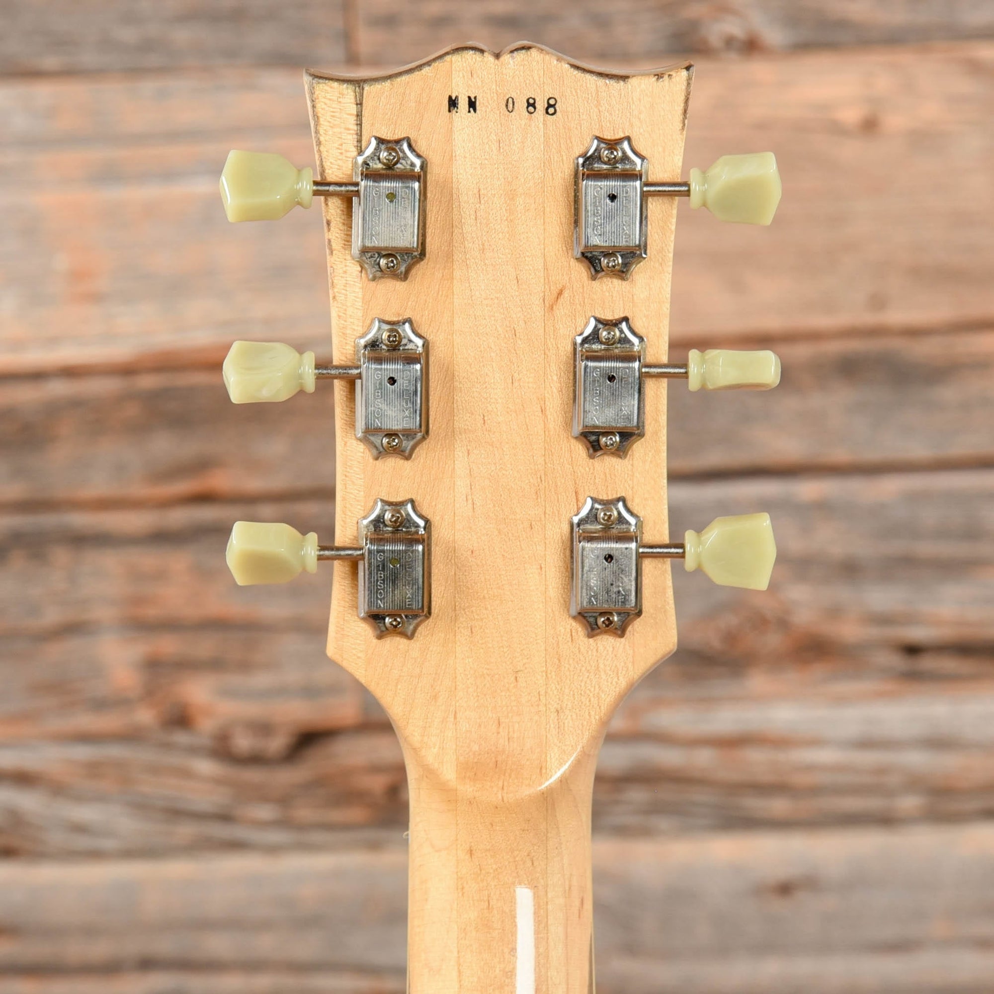 Gibson Custom Mike Ness Signature '76 Les Paul Deluxe (Aged) Goldtop 2 ...