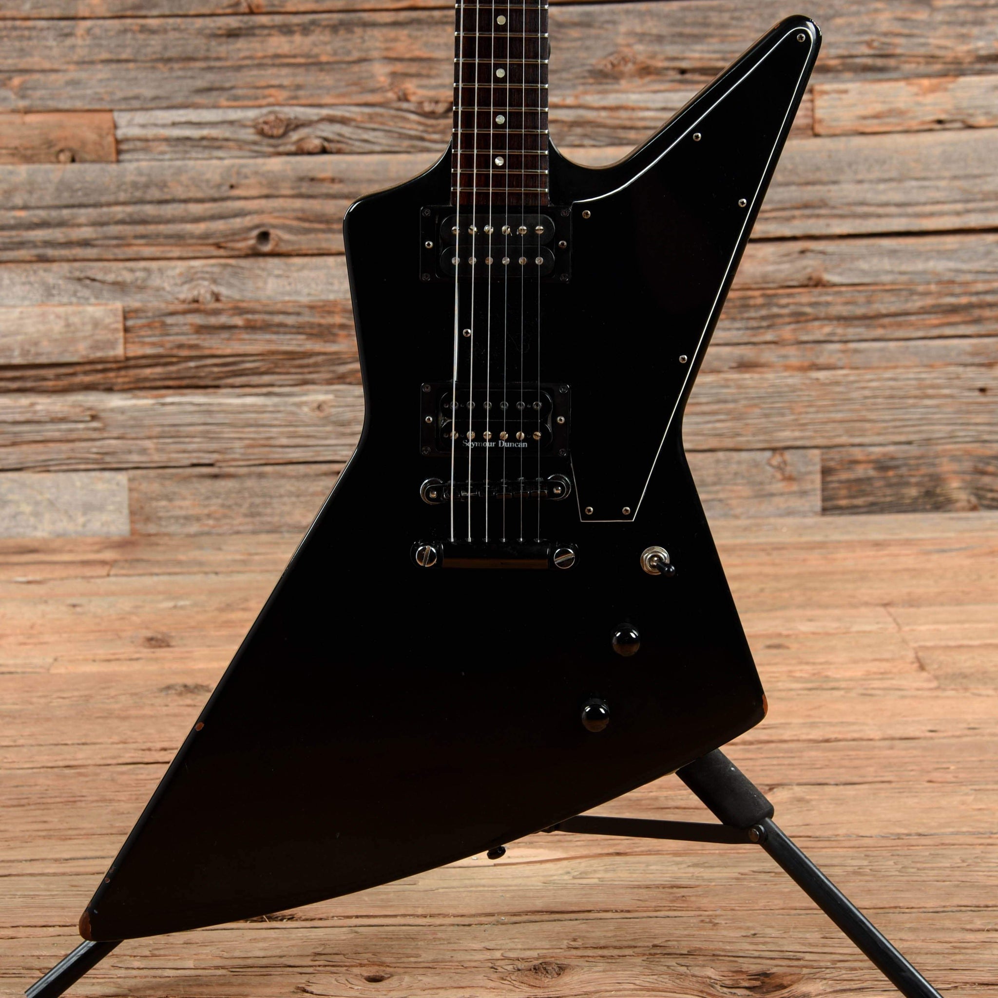 Gibson Explorer Black 1991 – Chicago Music Exchange