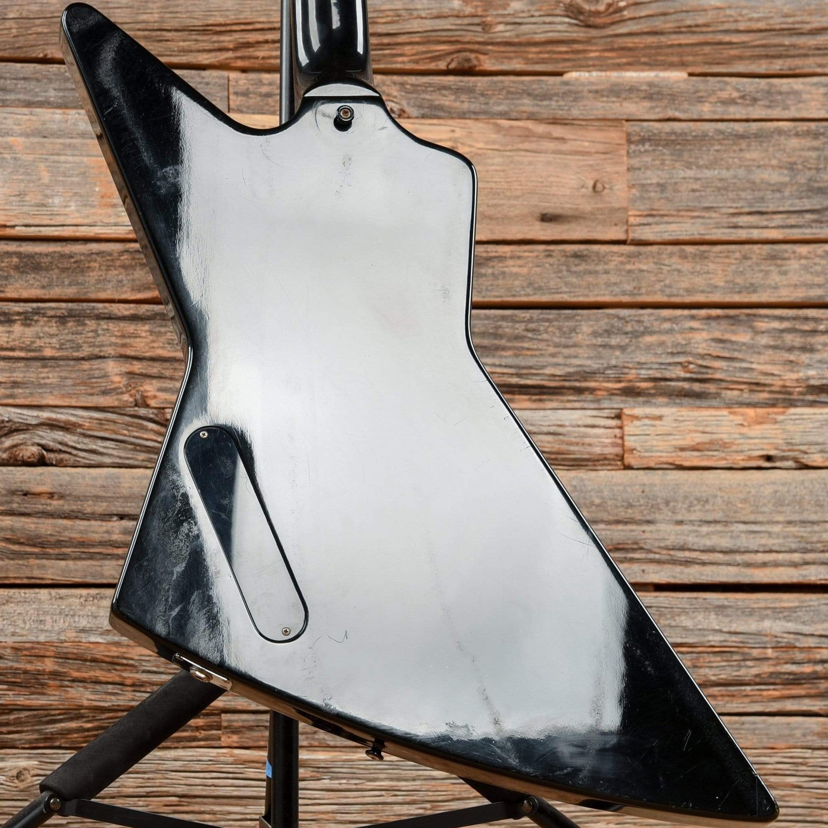 Gibson Explorer Black 1996 – Chicago Music Exchange