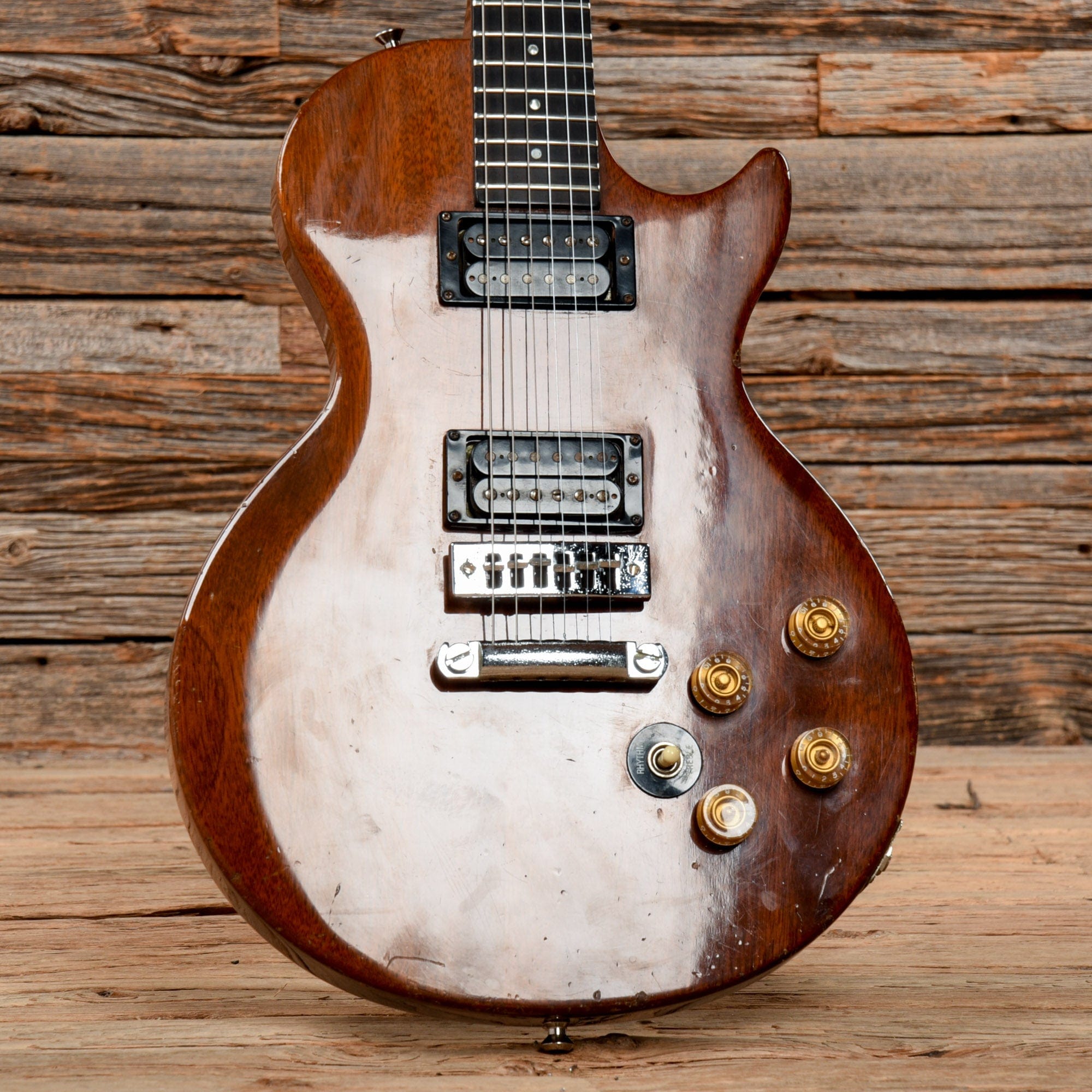 Gibson Firebrand Les Paul Walnut 1982 – Chicago Music Exchange