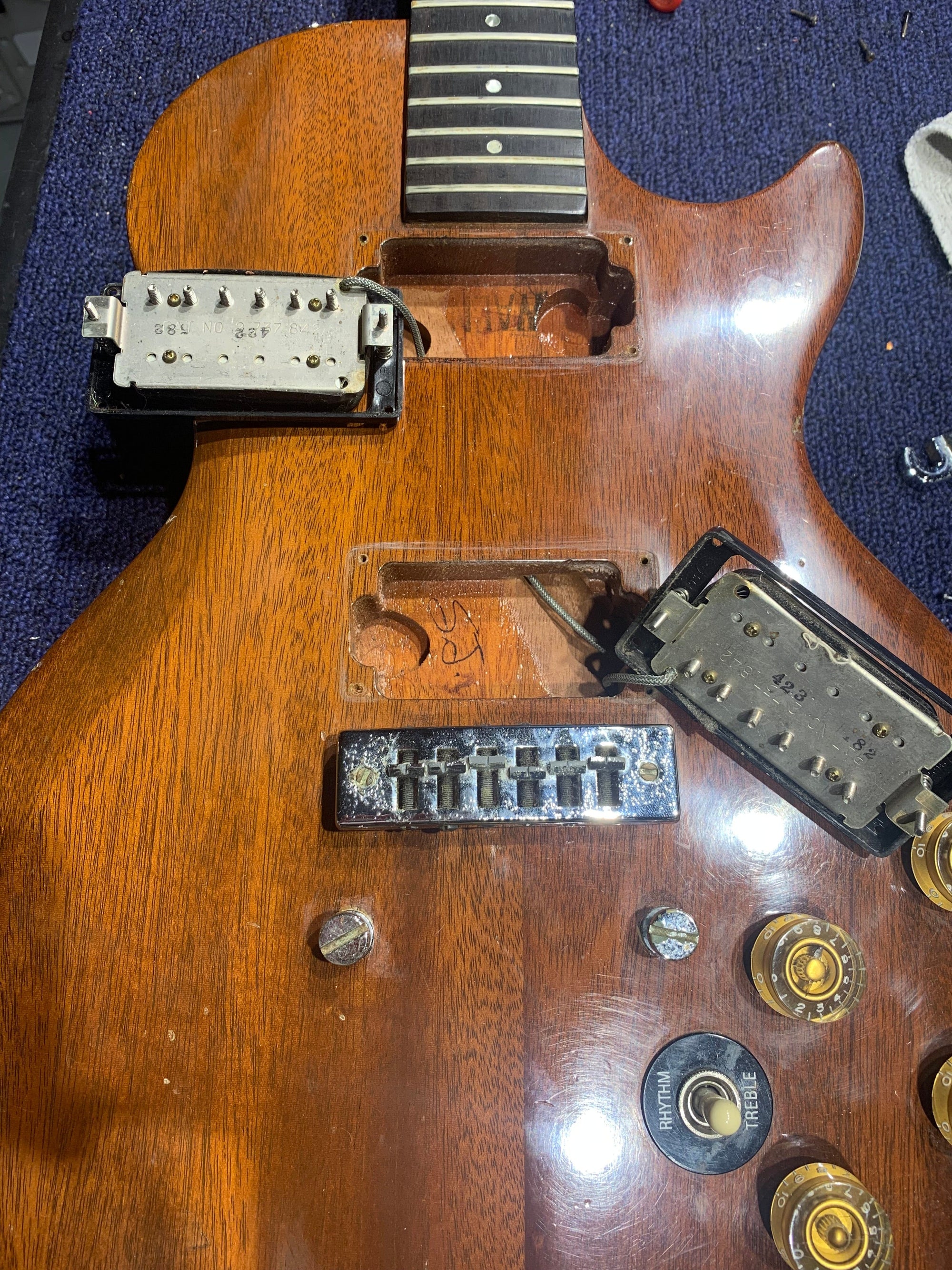 Gibson Firebrand Les Paul Walnut 1982 – Chicago Music Exchange