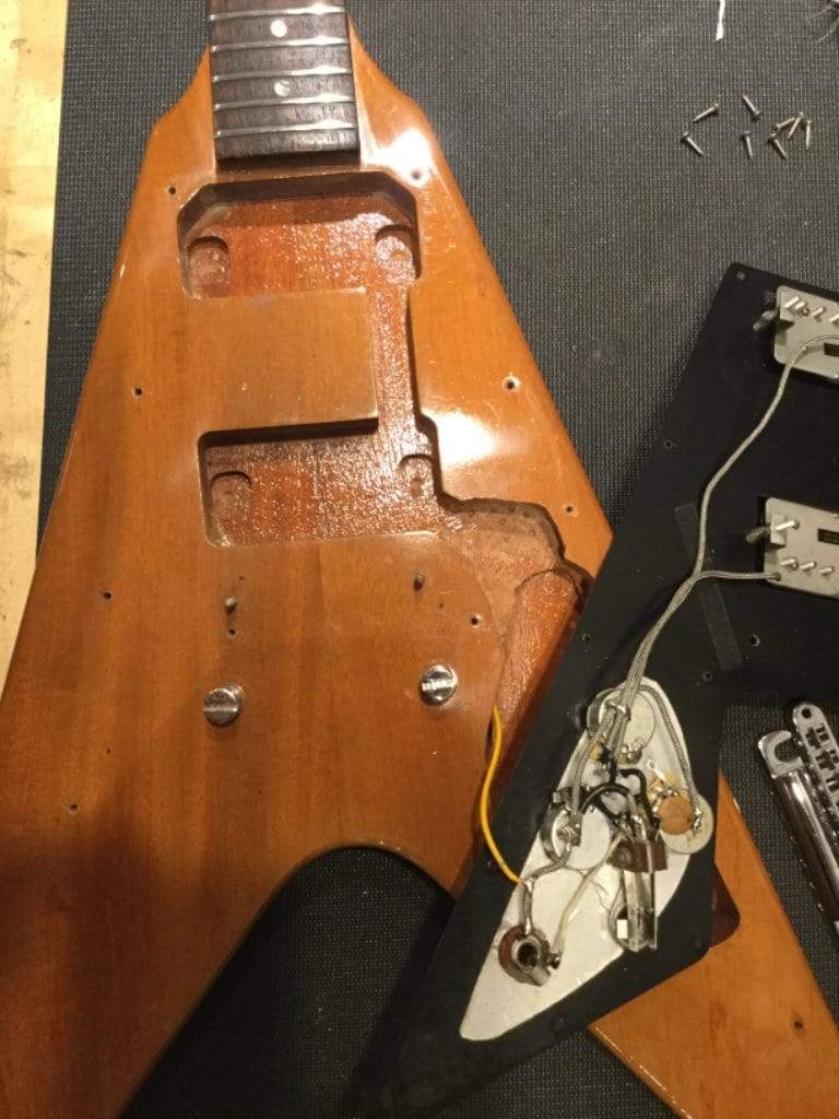 Gibson Flying V Natural 1974 – Chicago Music Exchange