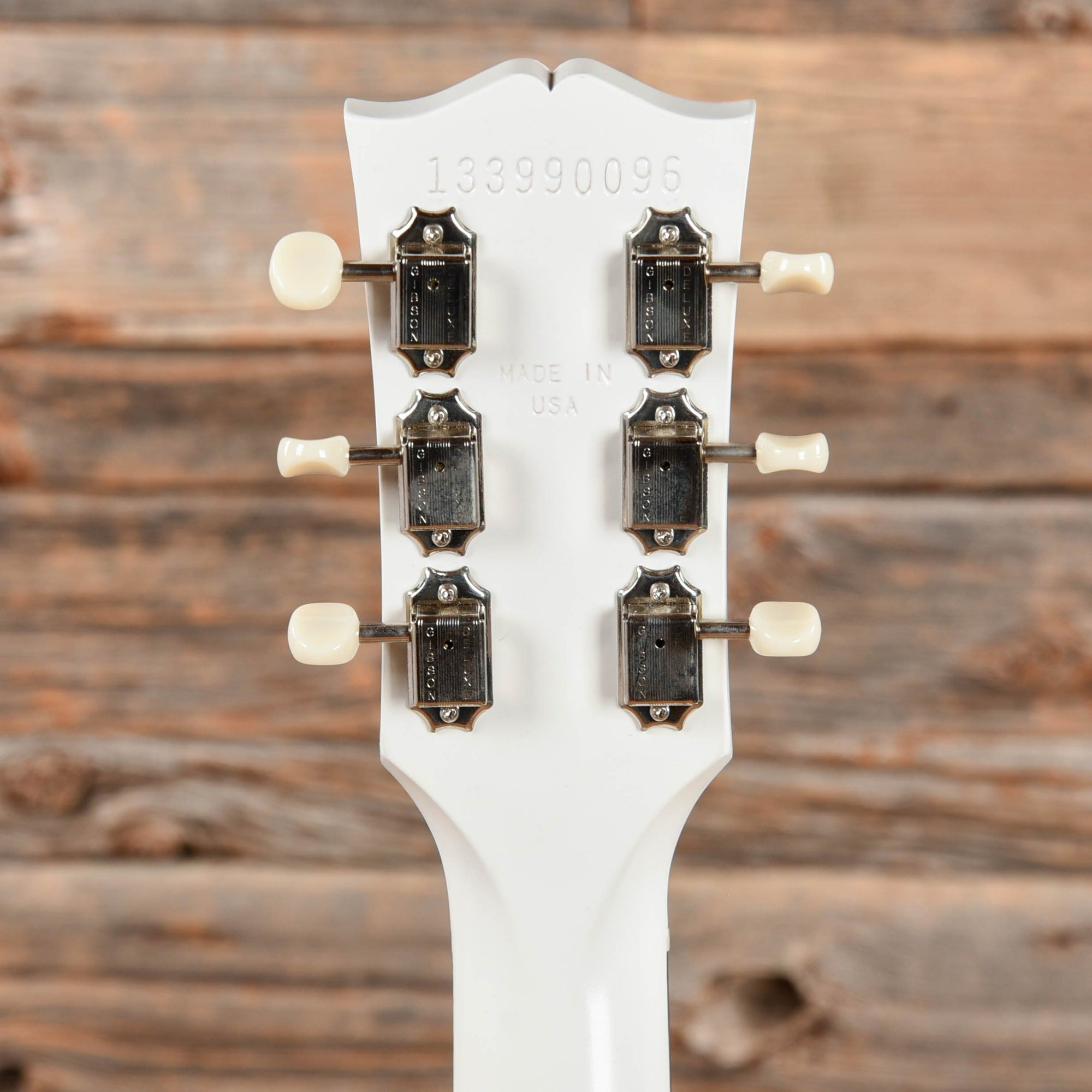 Gibson Les Paul Special Tribute Worn White 2019 – Chicago Music Exchange