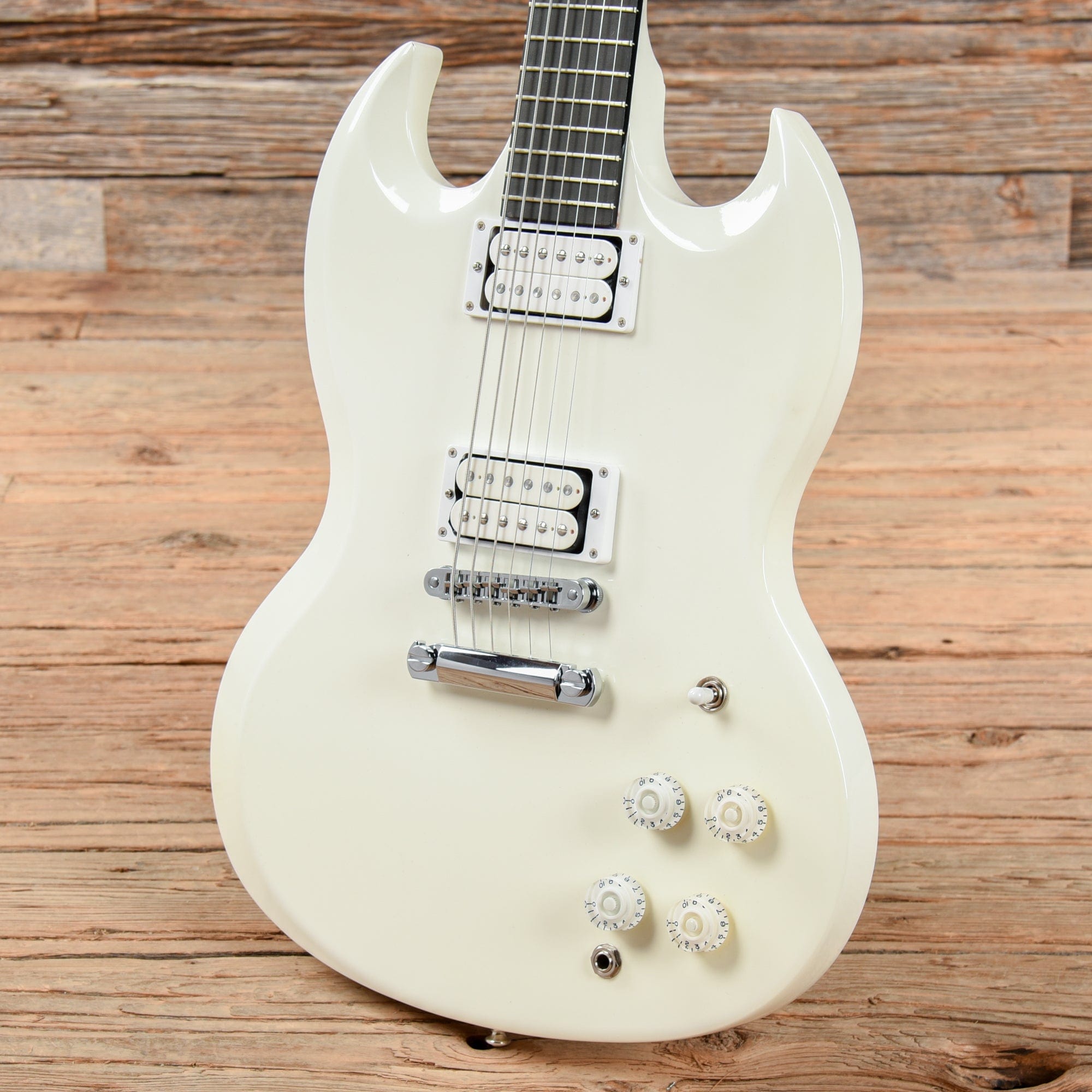 Gibson SG Baritone White 2013 – Chicago Music Exchange