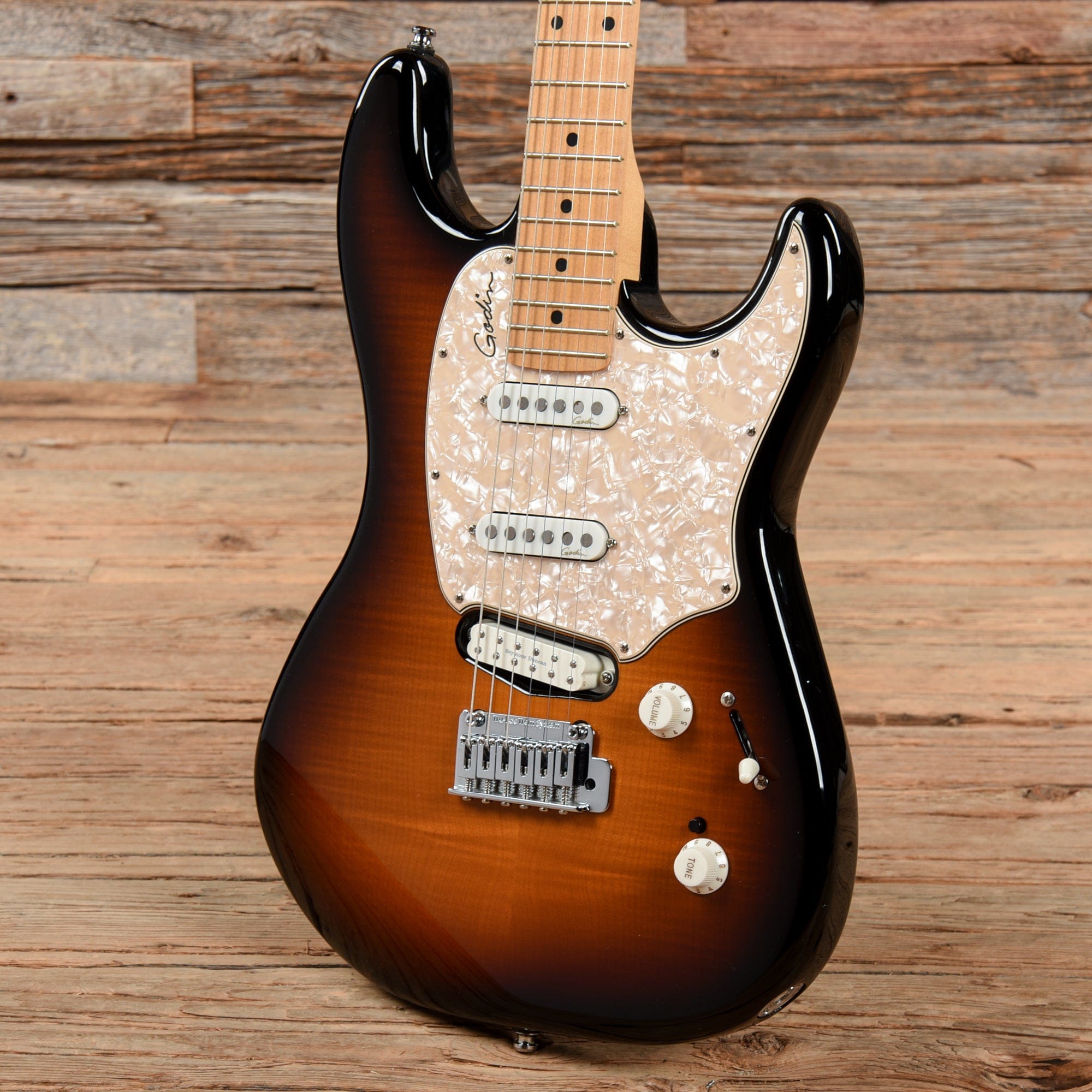 Godin Progression Plus Sunburst 2017 – Chicago Music Exchange