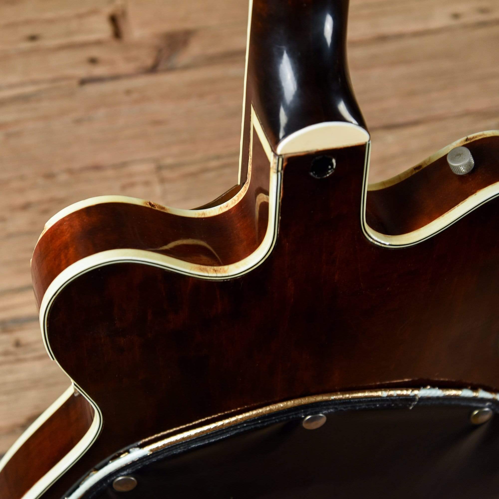 Gretsch 6122 Chet Atkins Country Gentleman Burgundy 1964 – Chicago ...