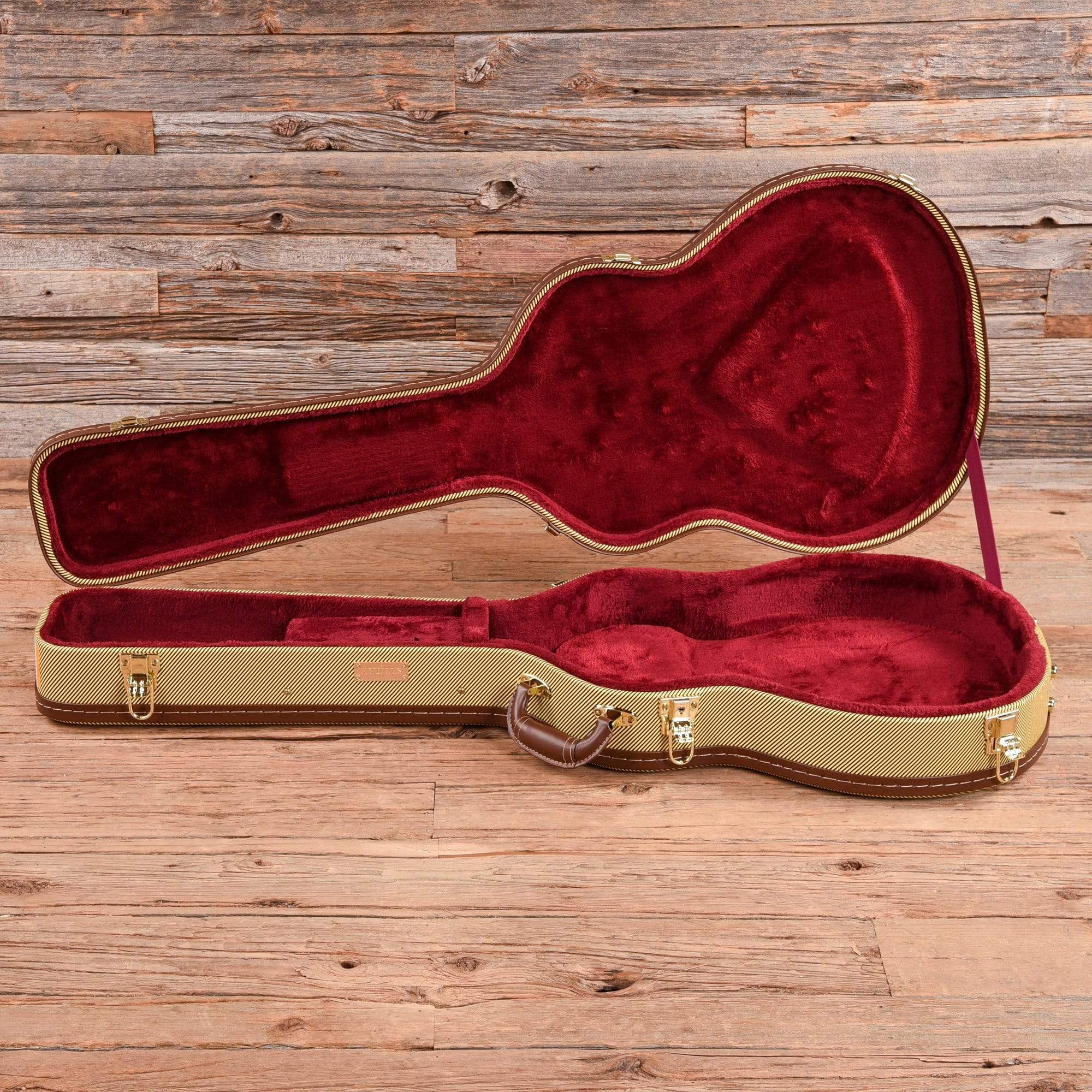 Gretsch G2627TG Streamliner Center Block 3-Pickup White 2021 – Chicago ...