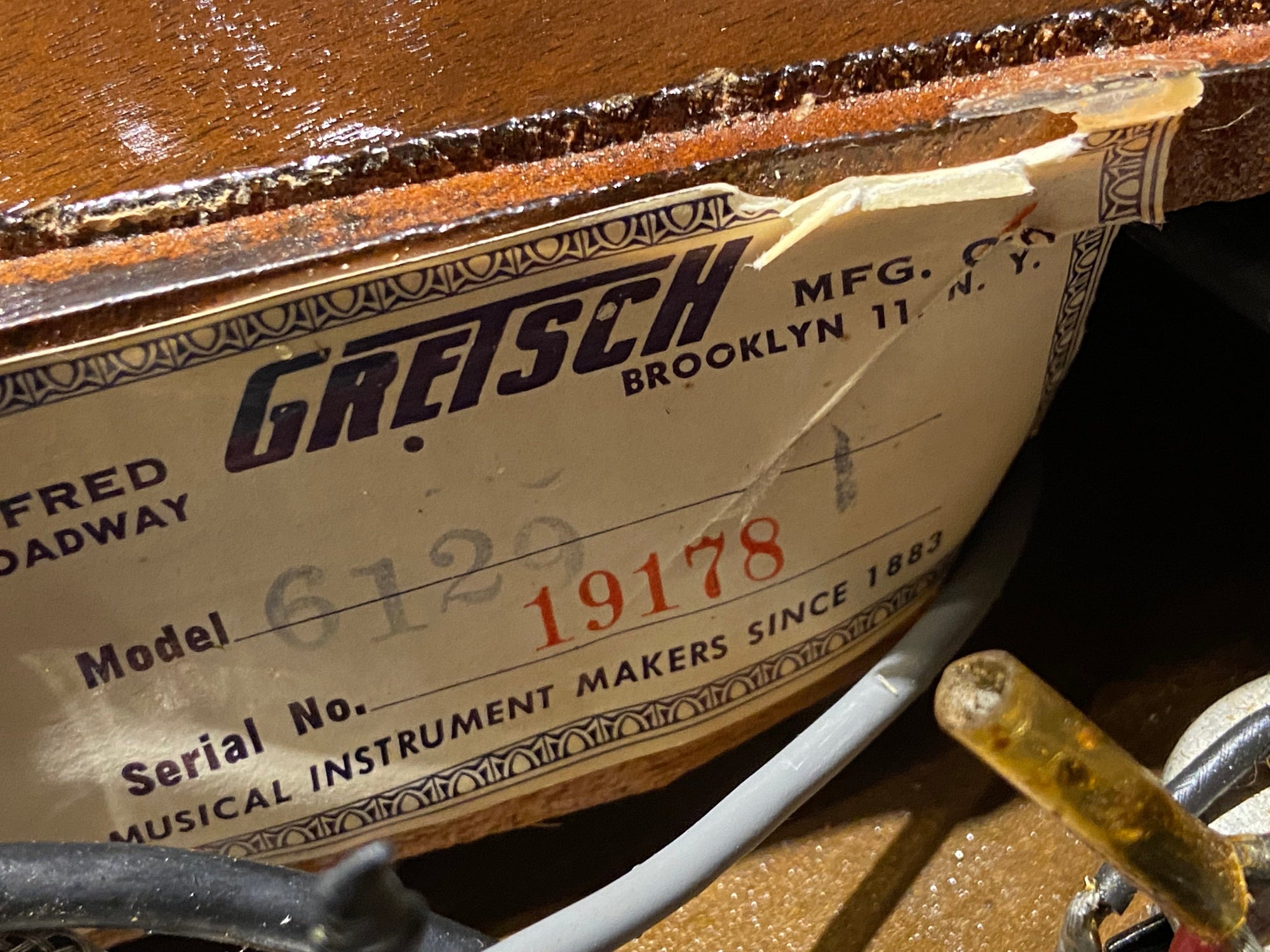 Gretsch 6129 Silver Jet Silver Sparkle 1957 – Chicago Music Exchange