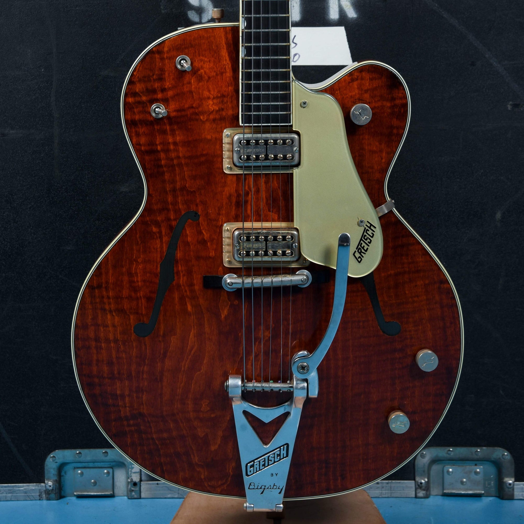 Gretsch 6122 Chet Atkins Country Gentleman Walnut 1959 – Chicago Music ...