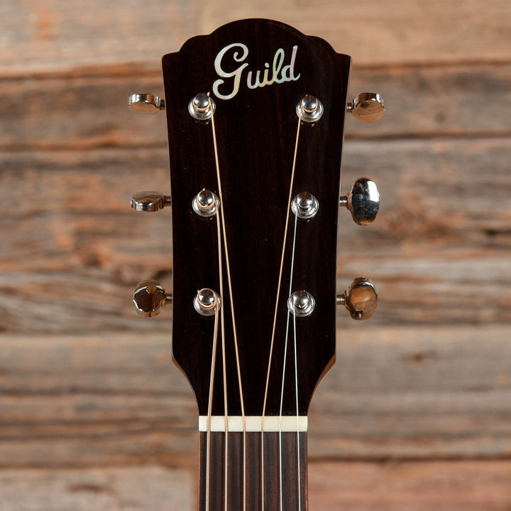 Guild DS-240 Sunburst – Chicago Music Exchange