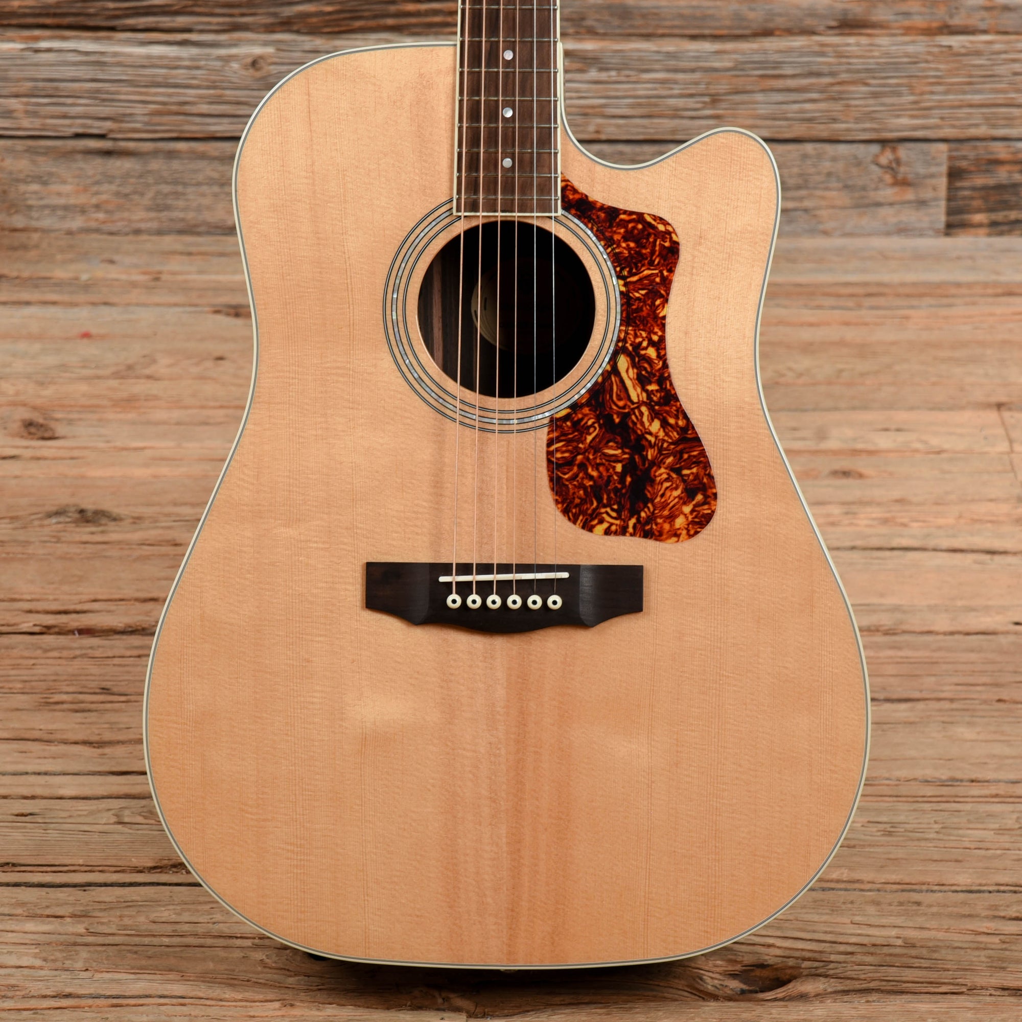 Guild Westerly D-260CE Deluxe Dreadnought Cutaway Natural w/Electronic ...