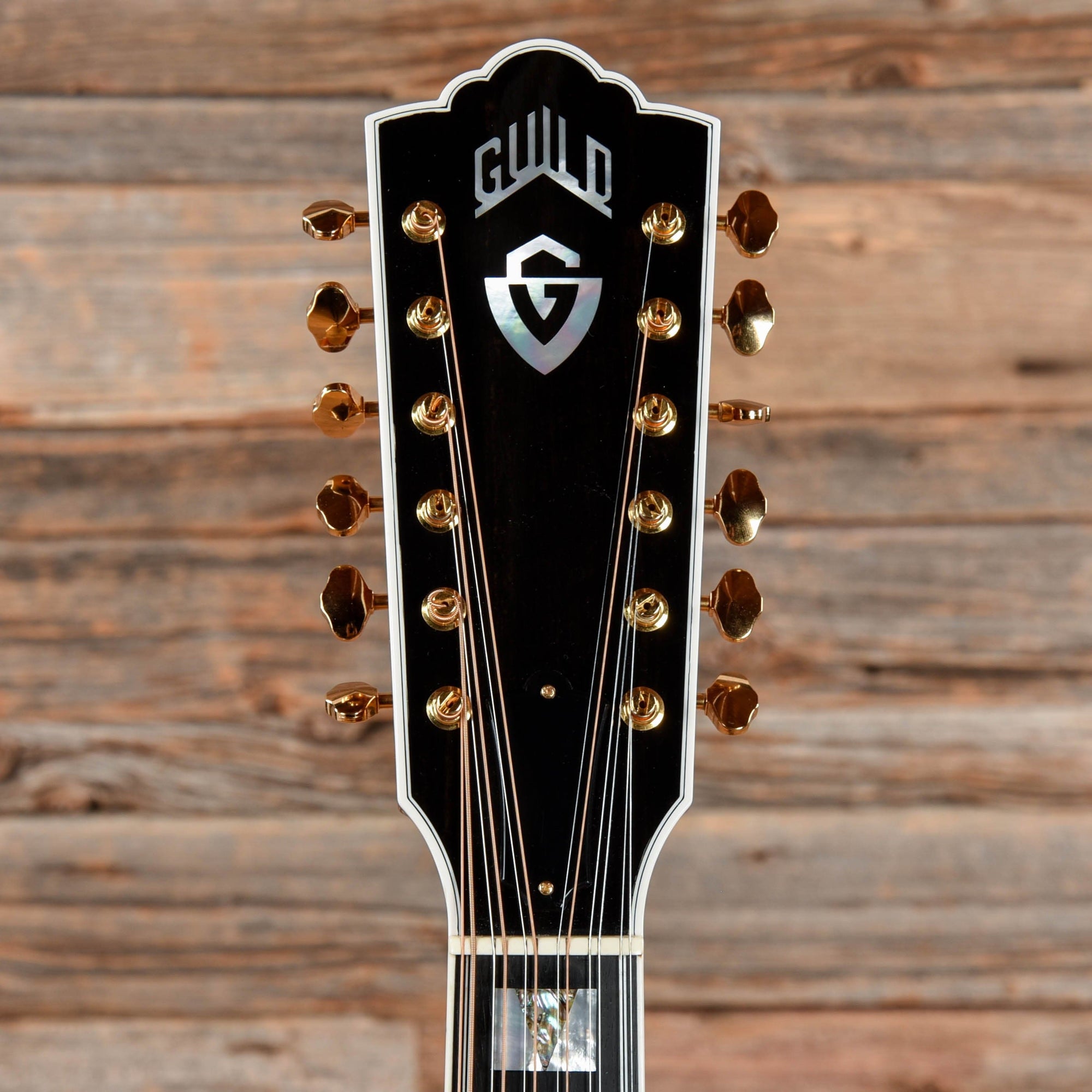 Guild F512E Sunburst – Chicago Music Exchange