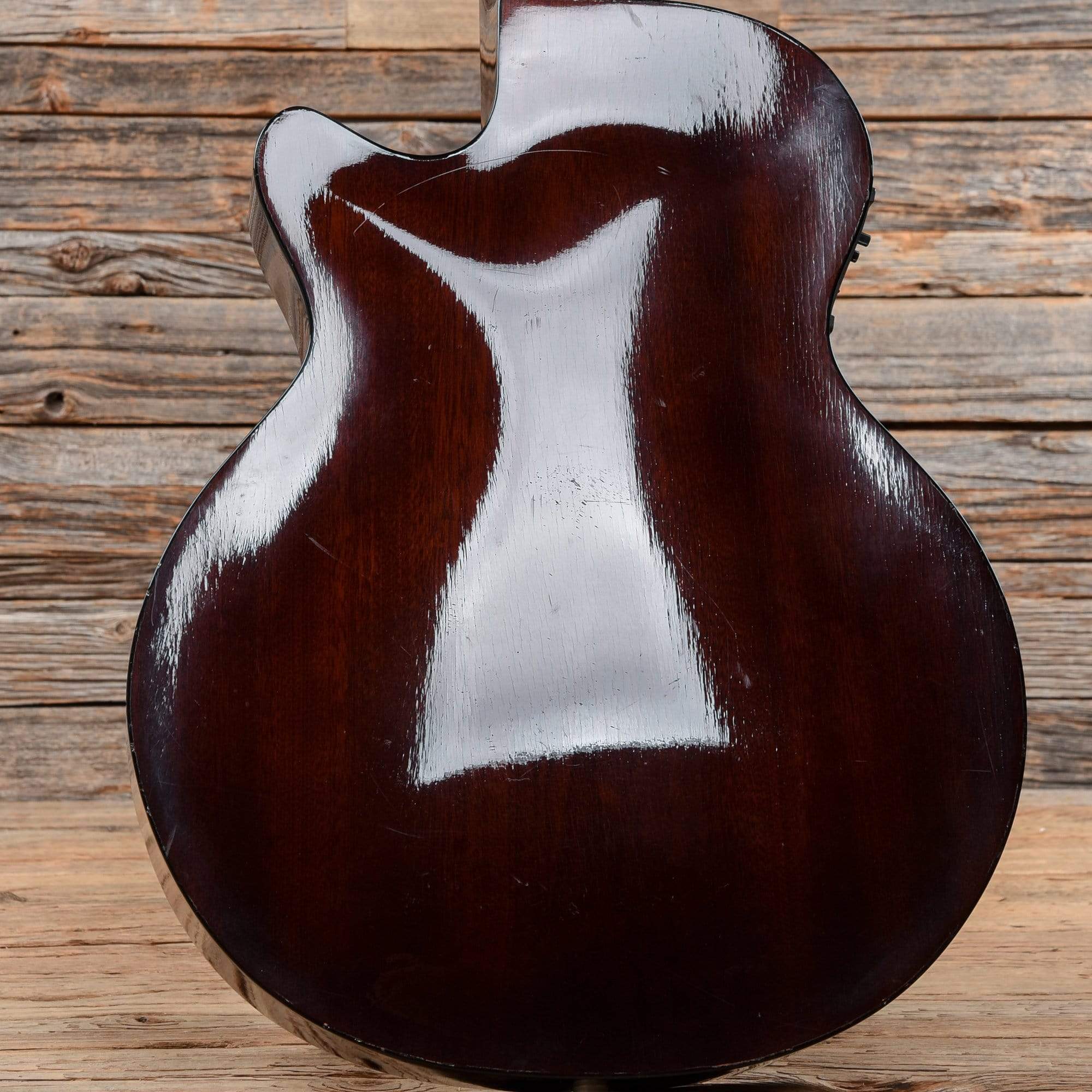 Guild F4-CE Sunburst 1998 – Chicago Music Exchange